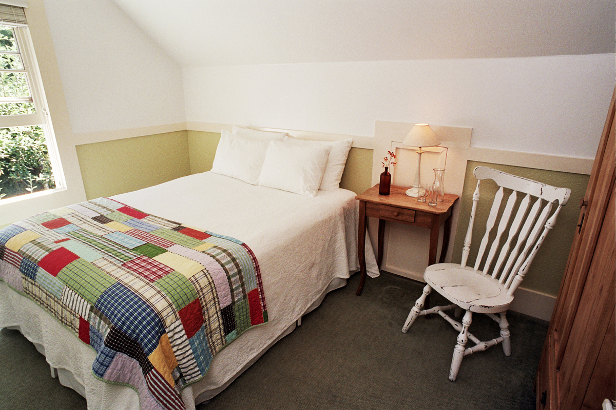 Valley Ford Hotel