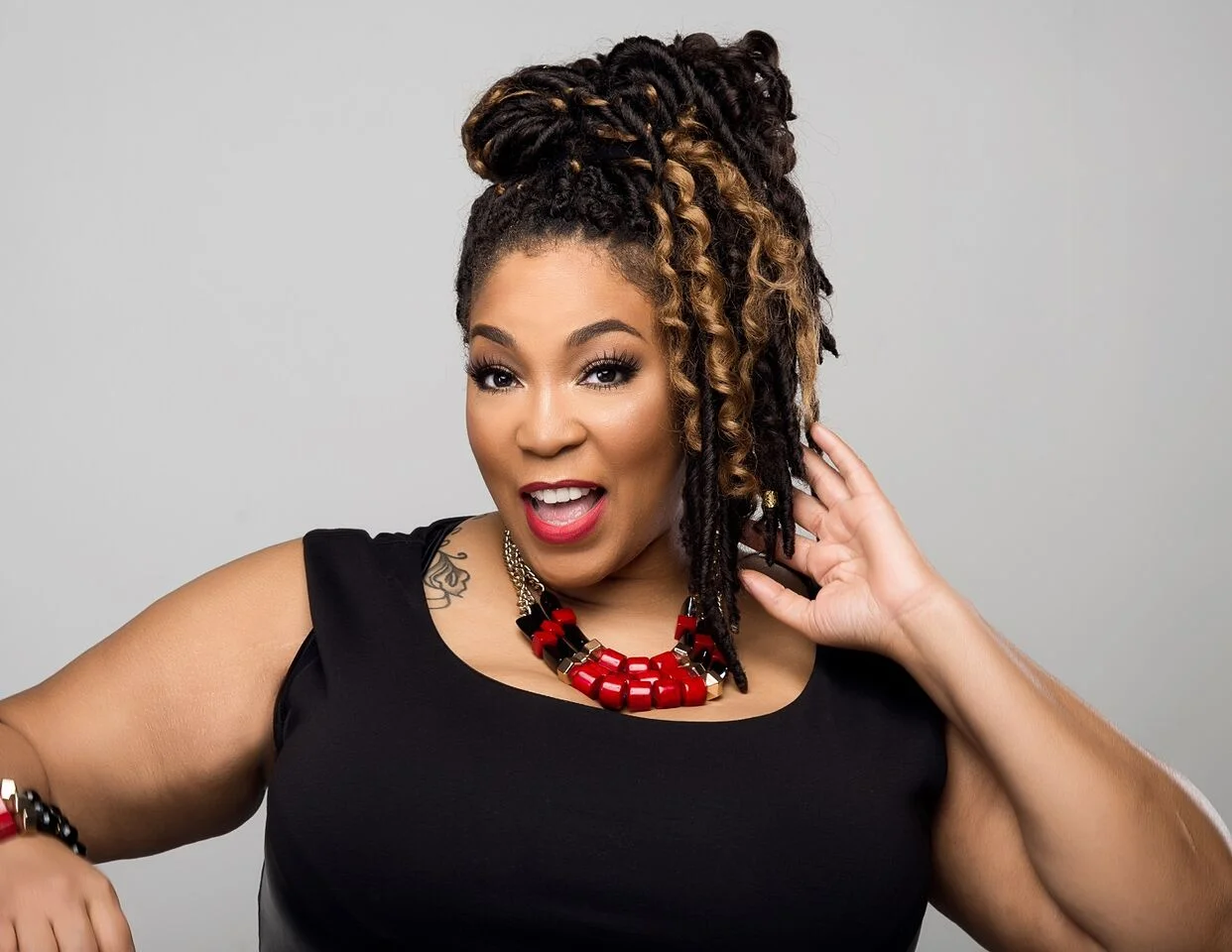 Makeup Artist Career Paths | Saubhaya Makeup