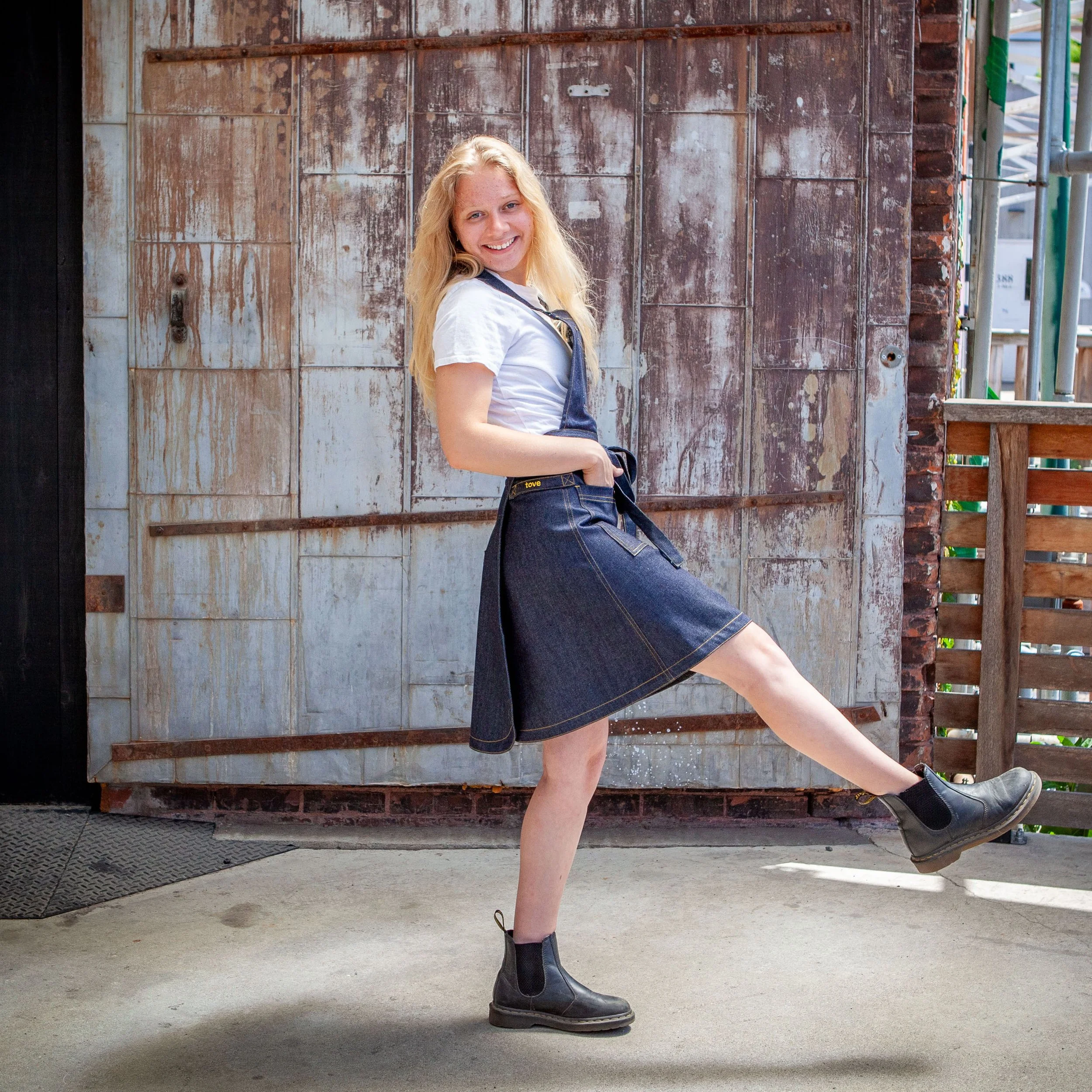 Trade Apron Dress / Raw Denim — tove | sustainable fashion