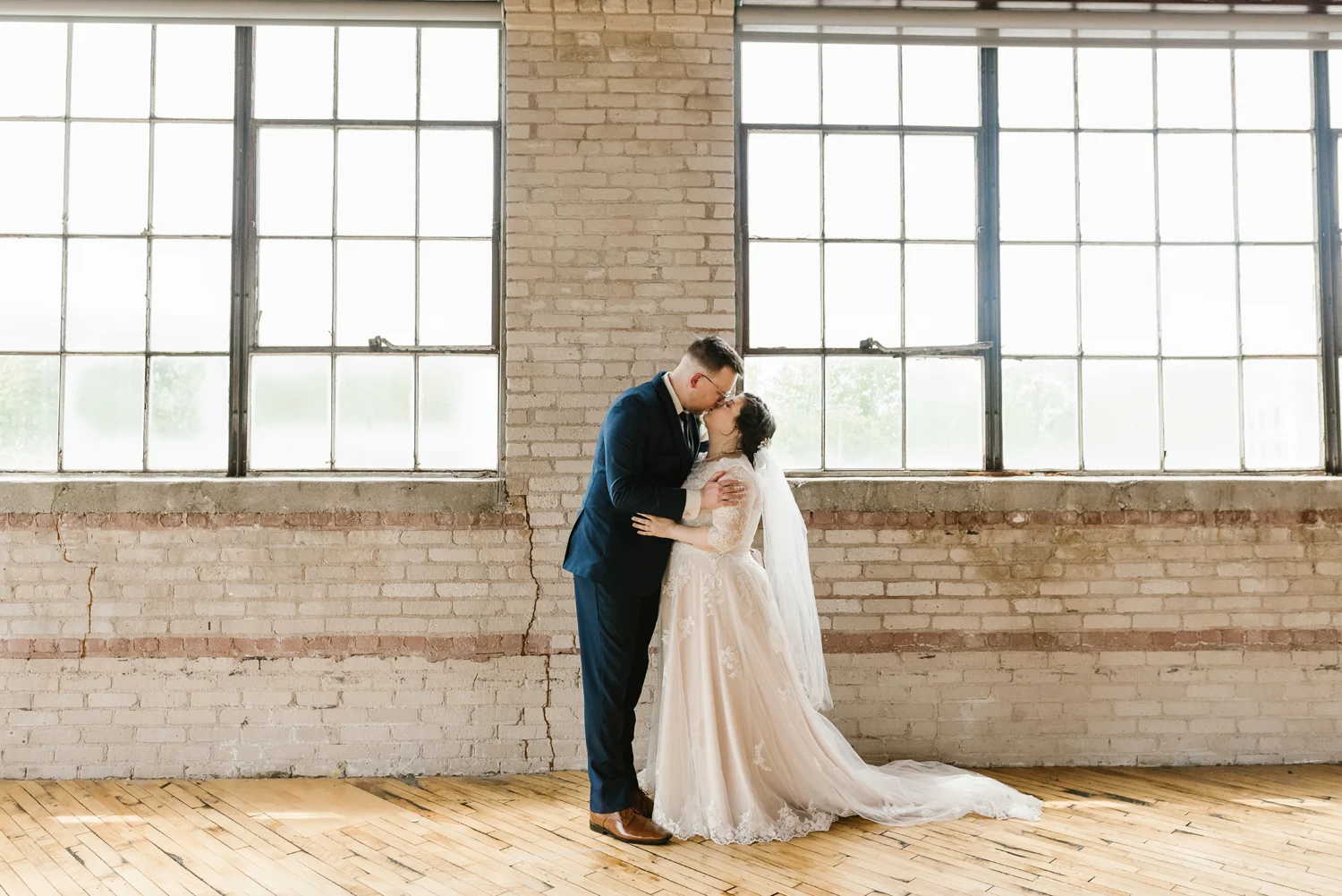 Grand Rapids, Michigan | May Wedding at The Cheney Place | Payton ...