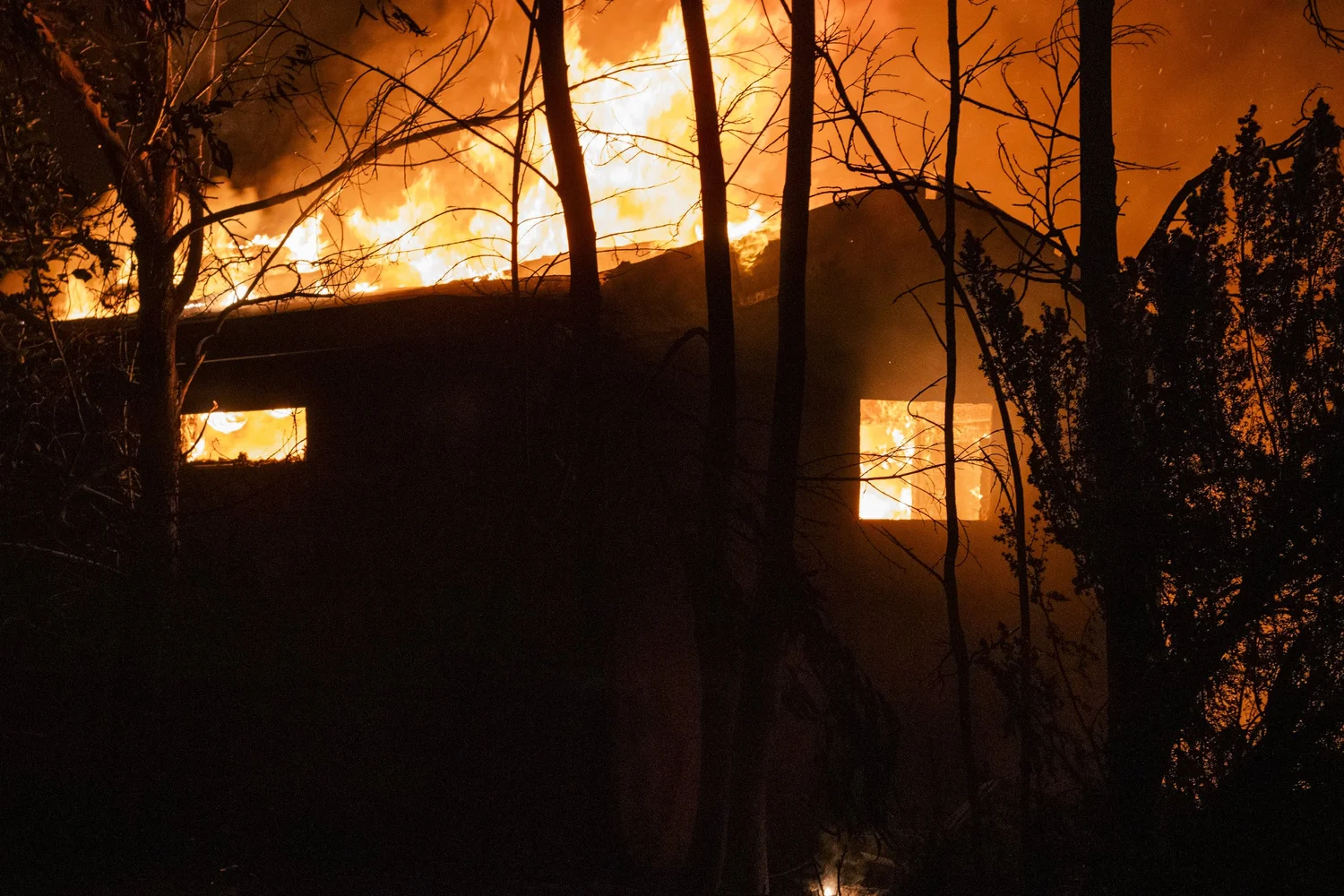 Crews Contain Franklin Fire, Weakened by Humidity — The | Corsair