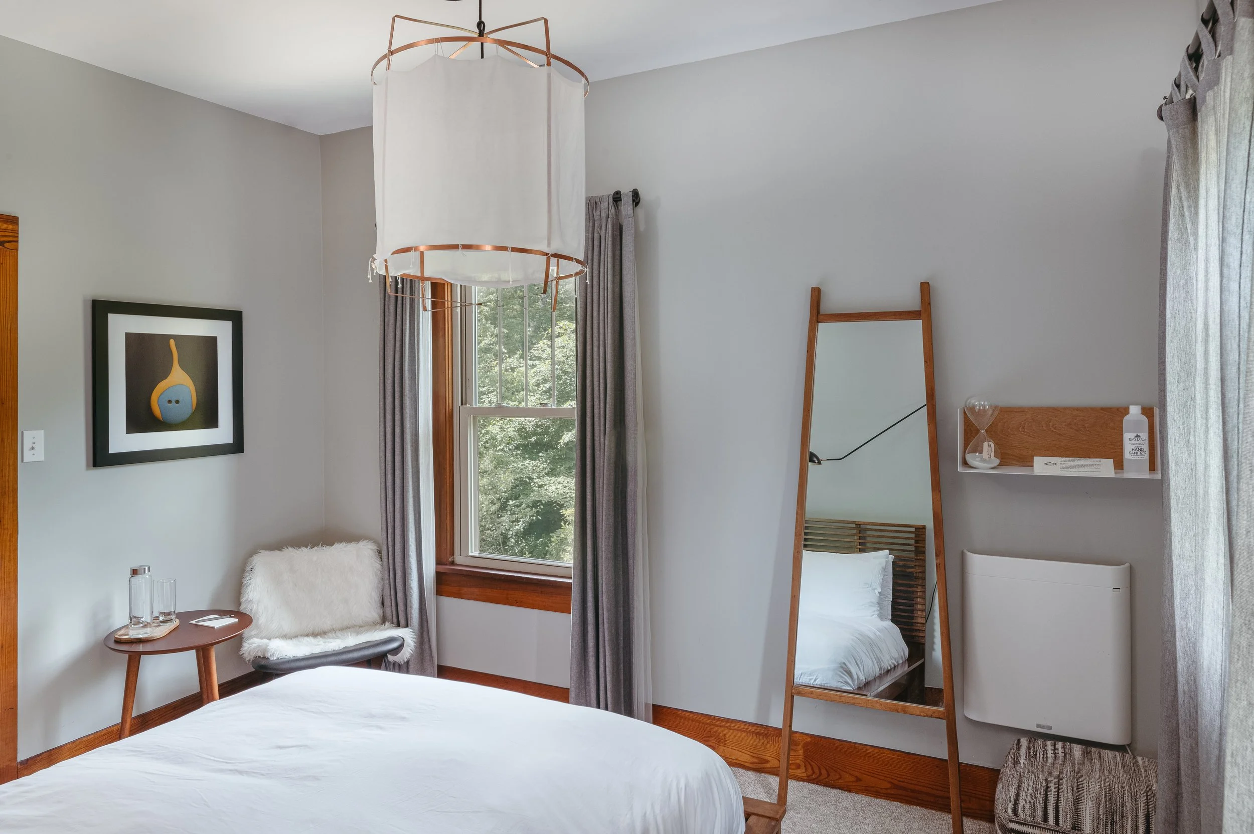 Explore Charming Rooms — The DeBruce