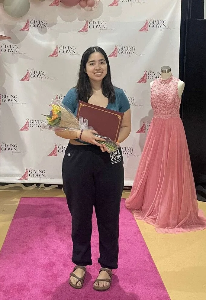 Scholarship — The Giving Gown Foundation