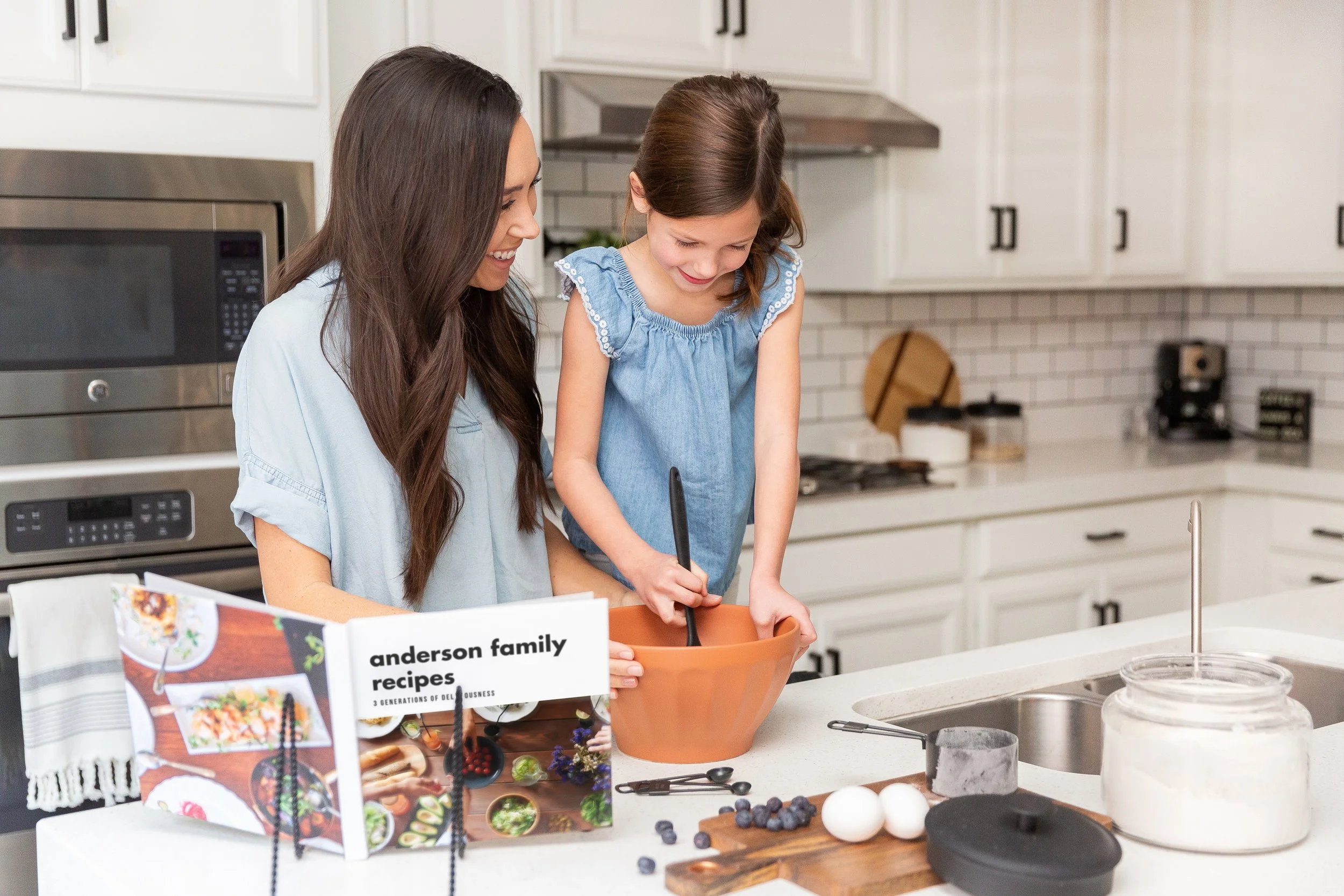 How to Make Your Family Closer: 10 Family Bonding Ideas — Mixbook ...