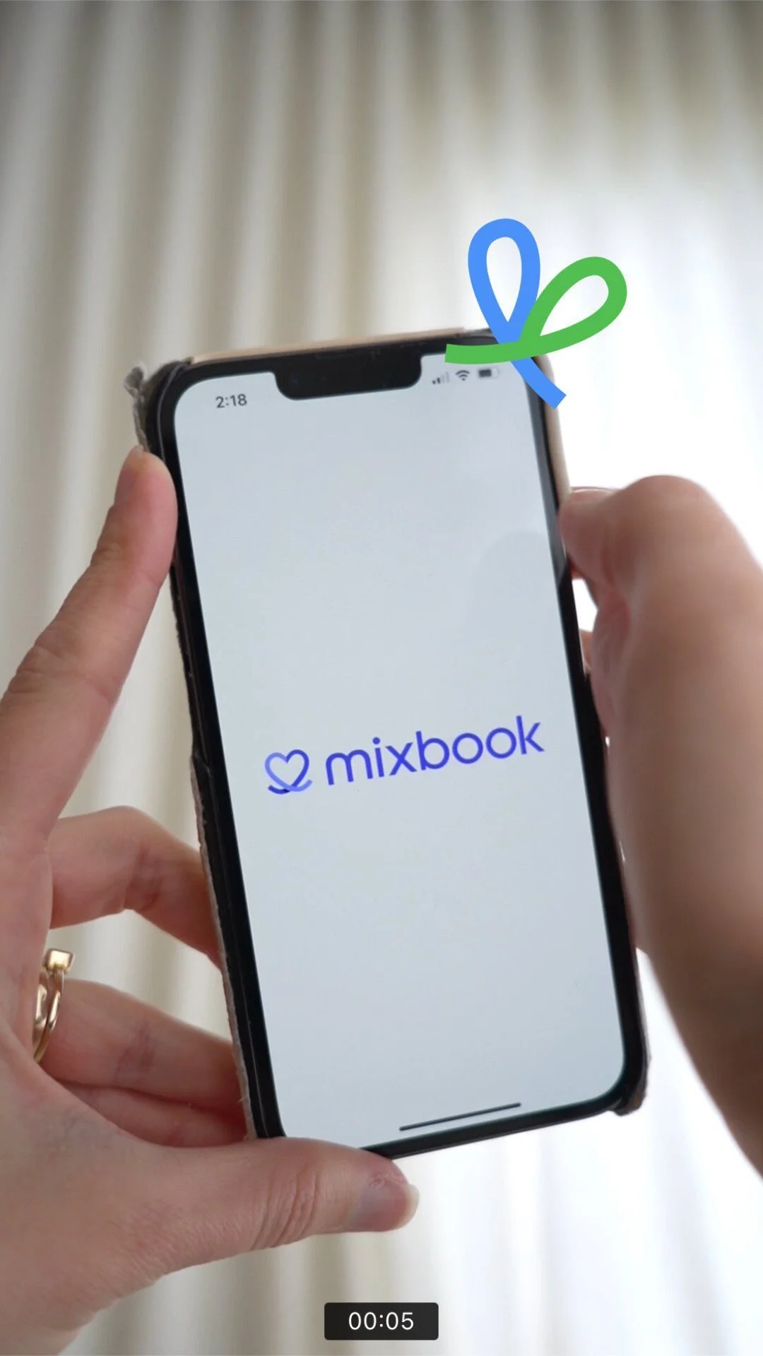 Free Holiday iPhone Wallpaper — Mixbook Inspiration