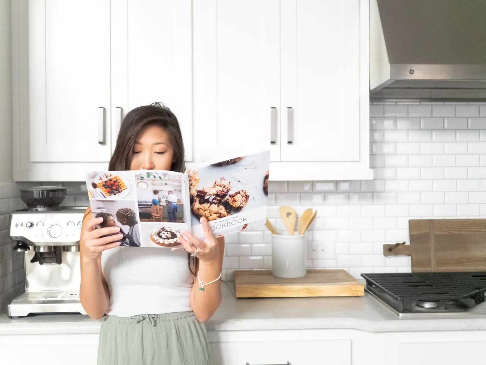 50+ Thoughtful and Unique Personalized Gifts for Your Wife — Mixbook ...