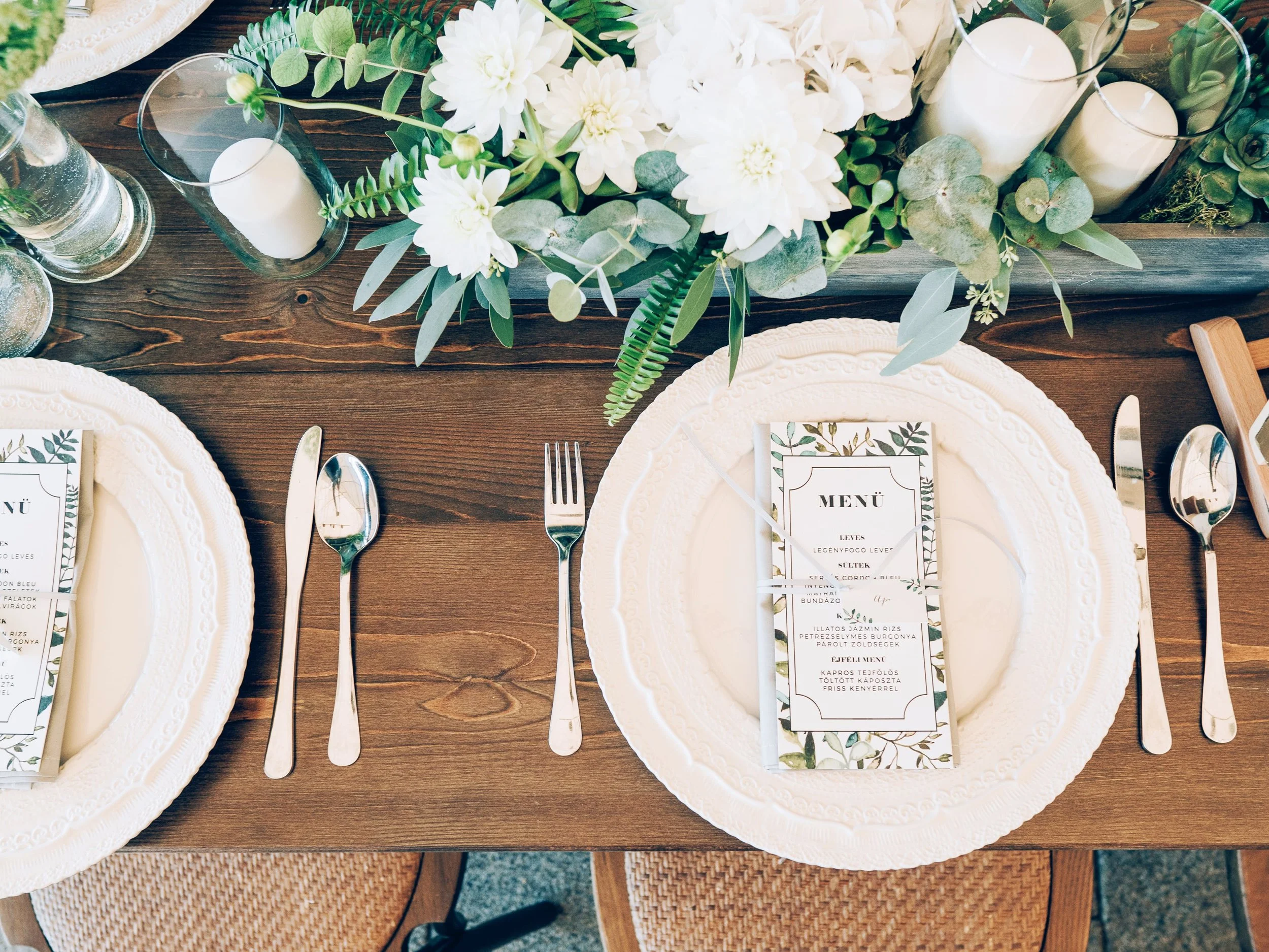 How to Choose Wedding Invitations that Hint at Your Wedding Theme ...