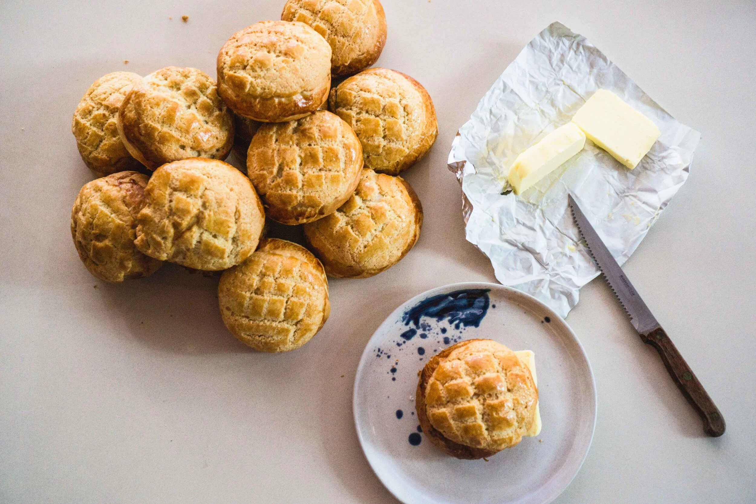 Pineapple Buns (Bo Lo Bao; 菠蘿包) — Jun & Tonic