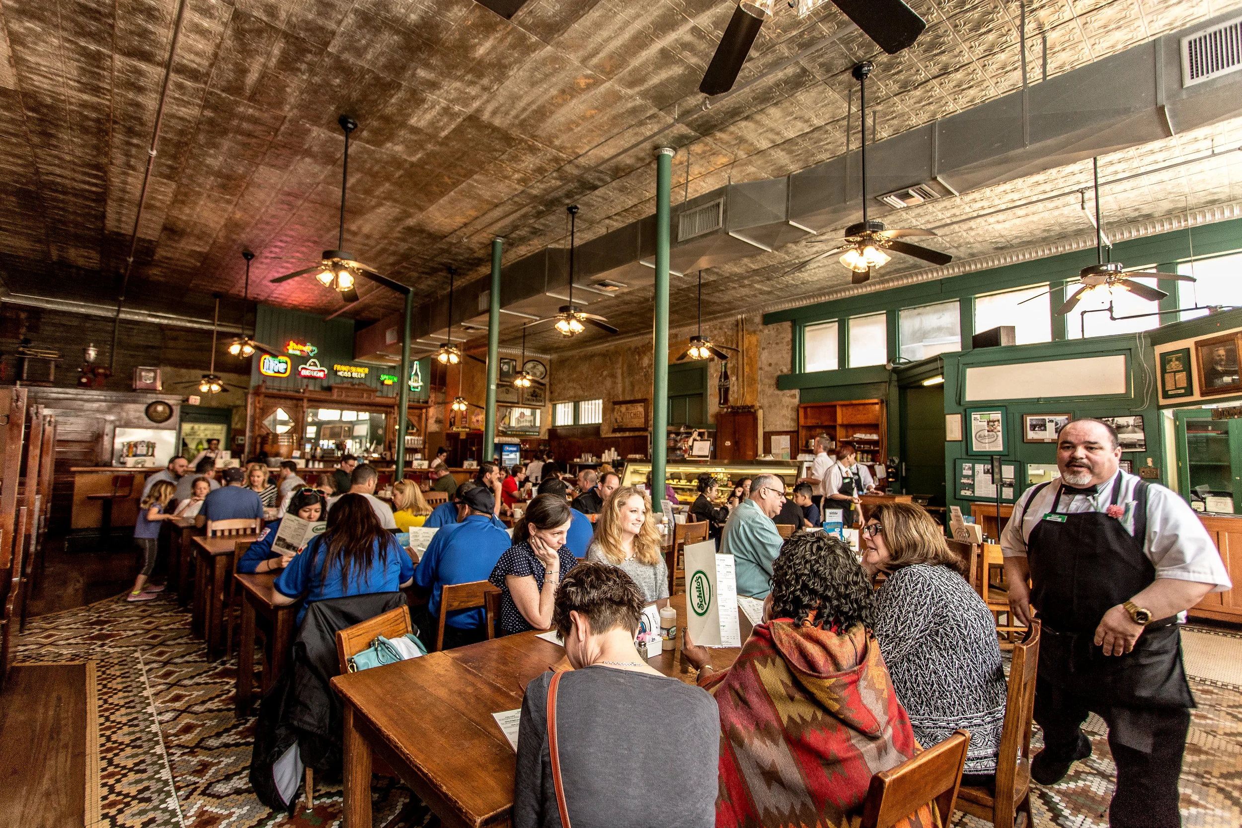 Schilo’s | Iconic German-Texan Restaurant in San Antonio