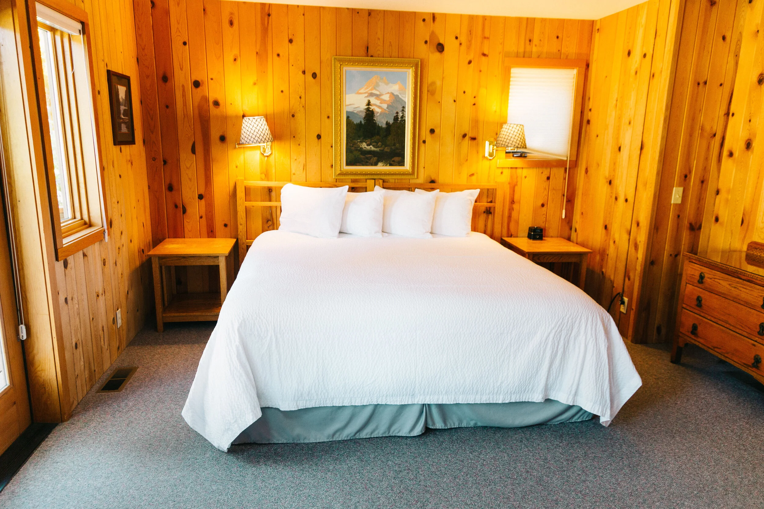 Photo Gallery — Steamboat Inn