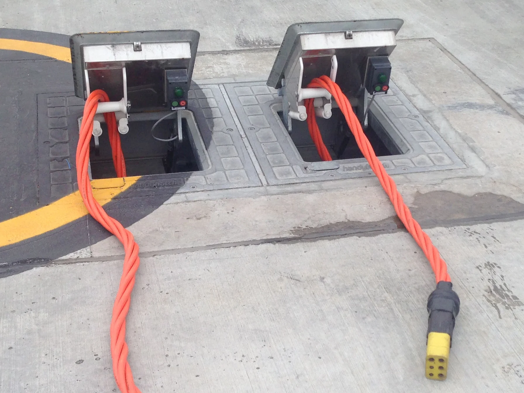 Handy Hatch — Airport Equipment Australia