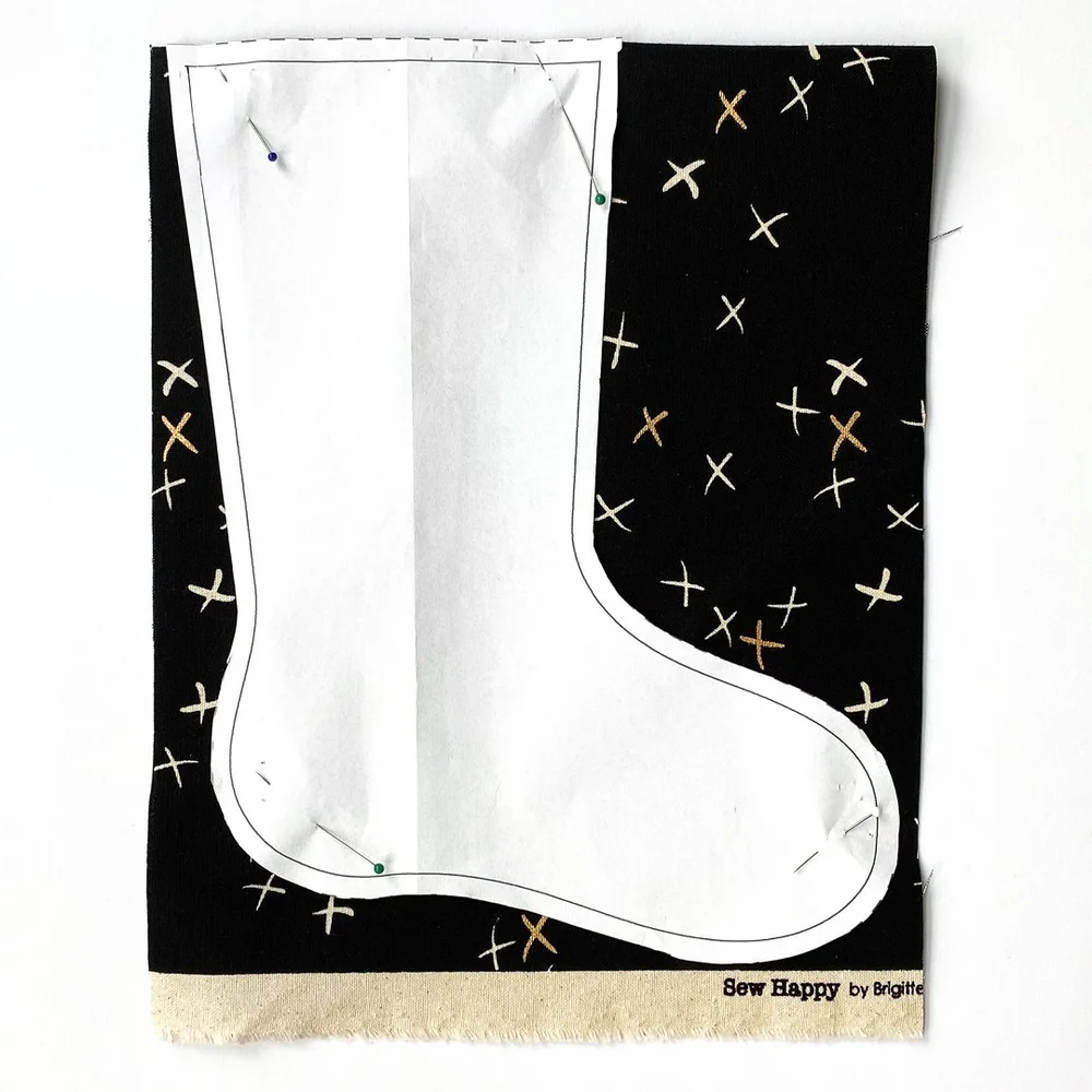 Cute Christmas Stocking - Free Pattern & Tutorial with the SEW HAPPY ...