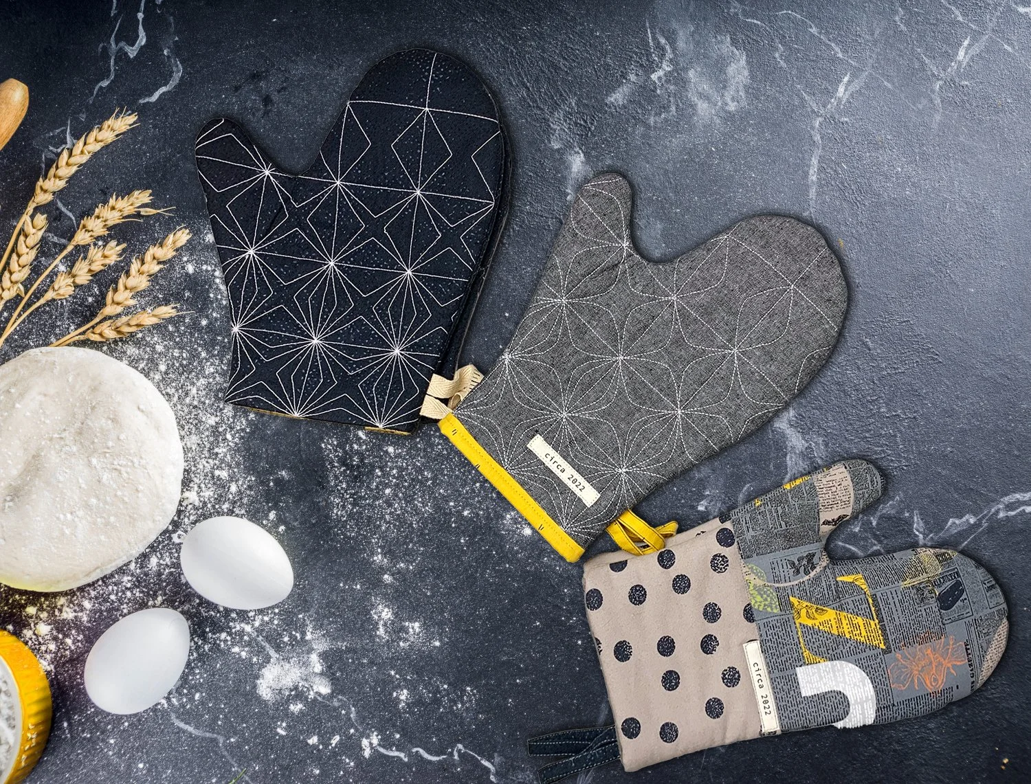 Get Your Mitts on These: Sew Your Own Insanely Stylish Oven Gloves!