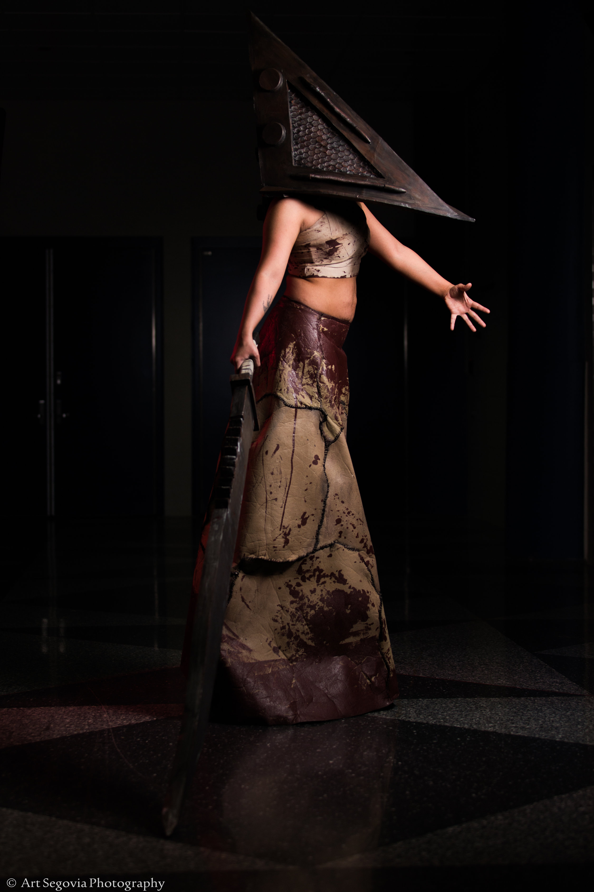 Pyramid Head Cosplay