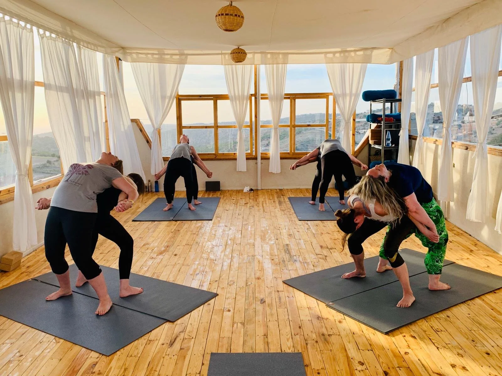 Amayour surf — Host your yoga retreat or yTT