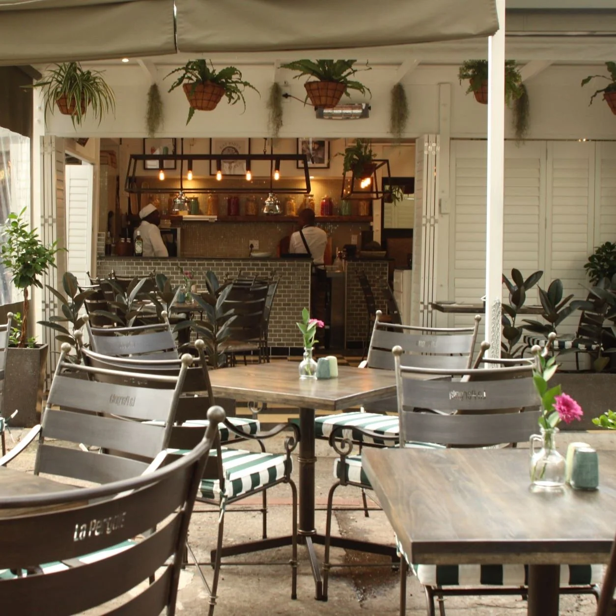 FOOD, DRINK & ENTERTAINMENT — 44 STANLEY