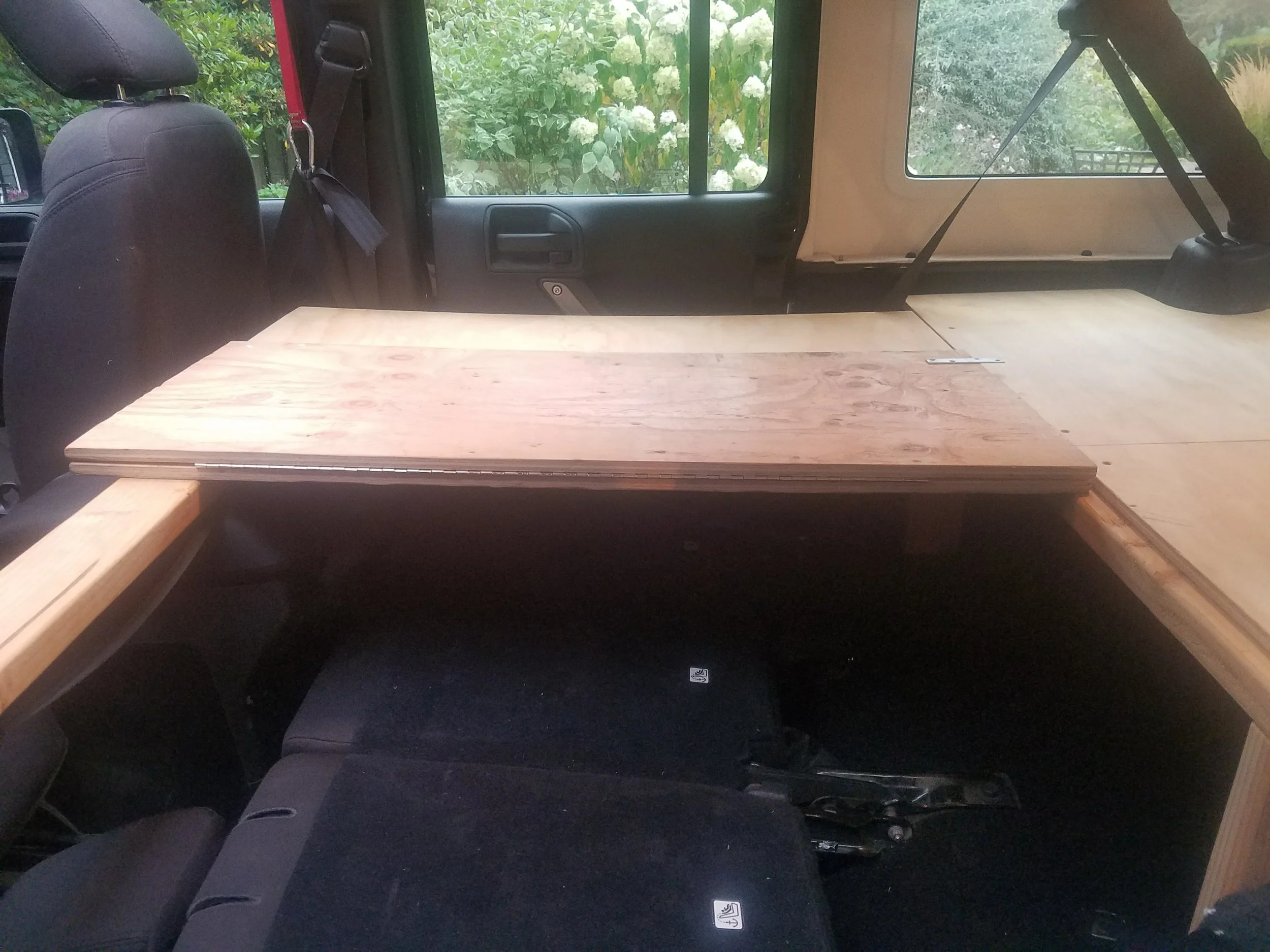 How to Build a Sleeping Platform in a Jeep Wrangler JKU — Adventures Kotli