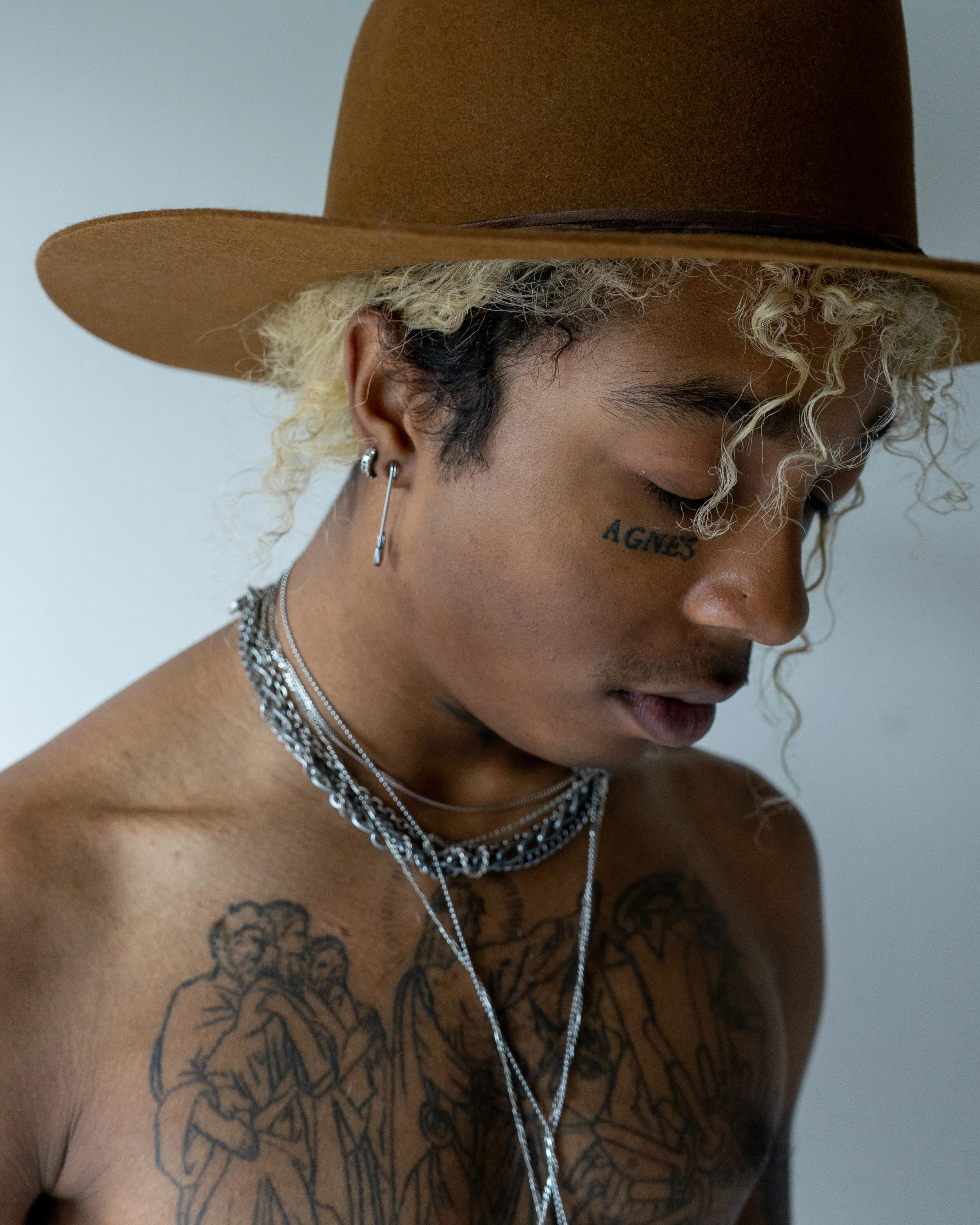 EDITORIAL | FACCIES Autumn/Winter 19 for eye_C mag No. 02 — eye_C