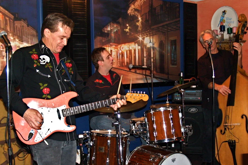 Photos — The Bullets