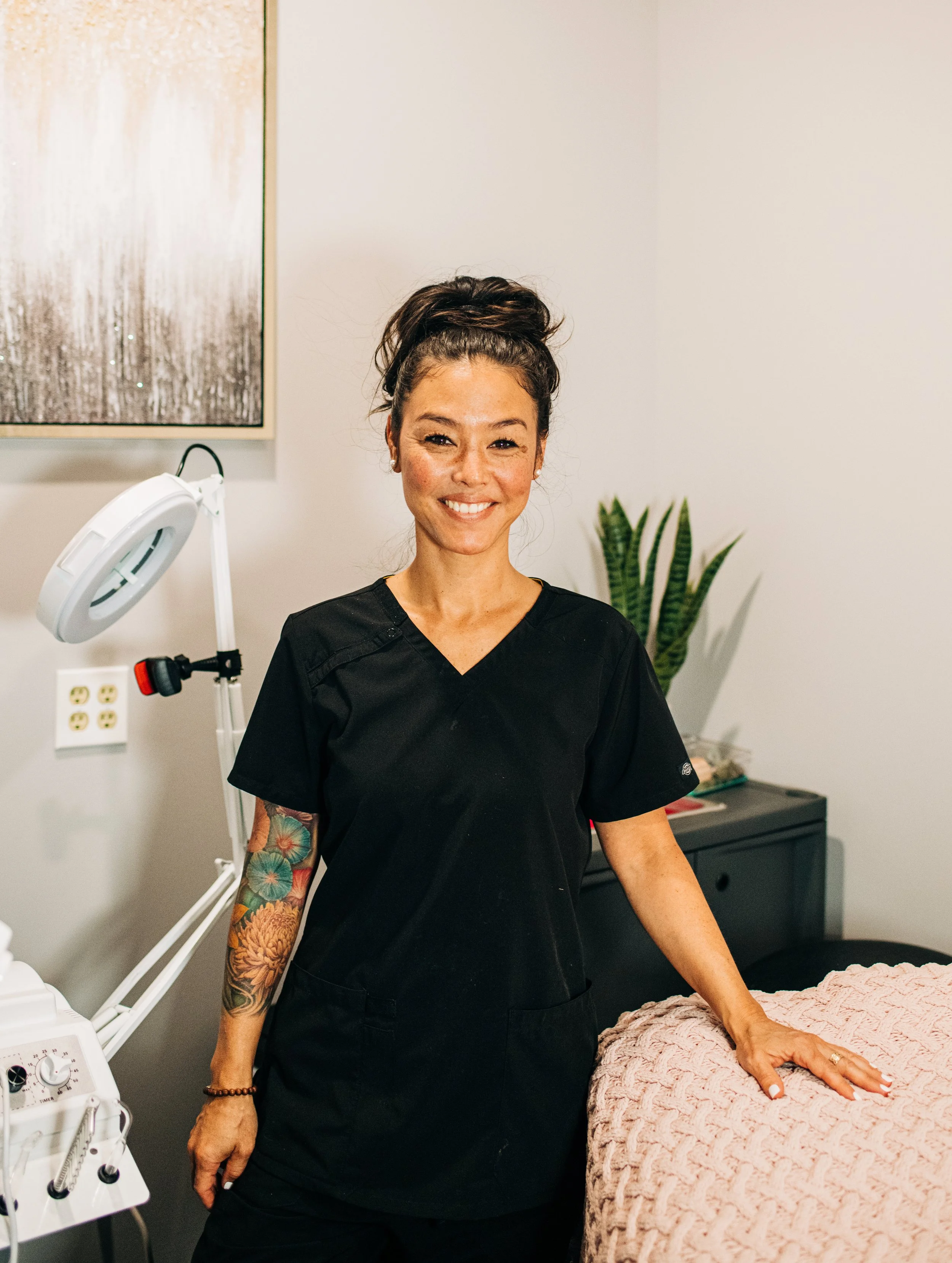 Esthetician Makeup Artist Bio | Saubhaya Makeup