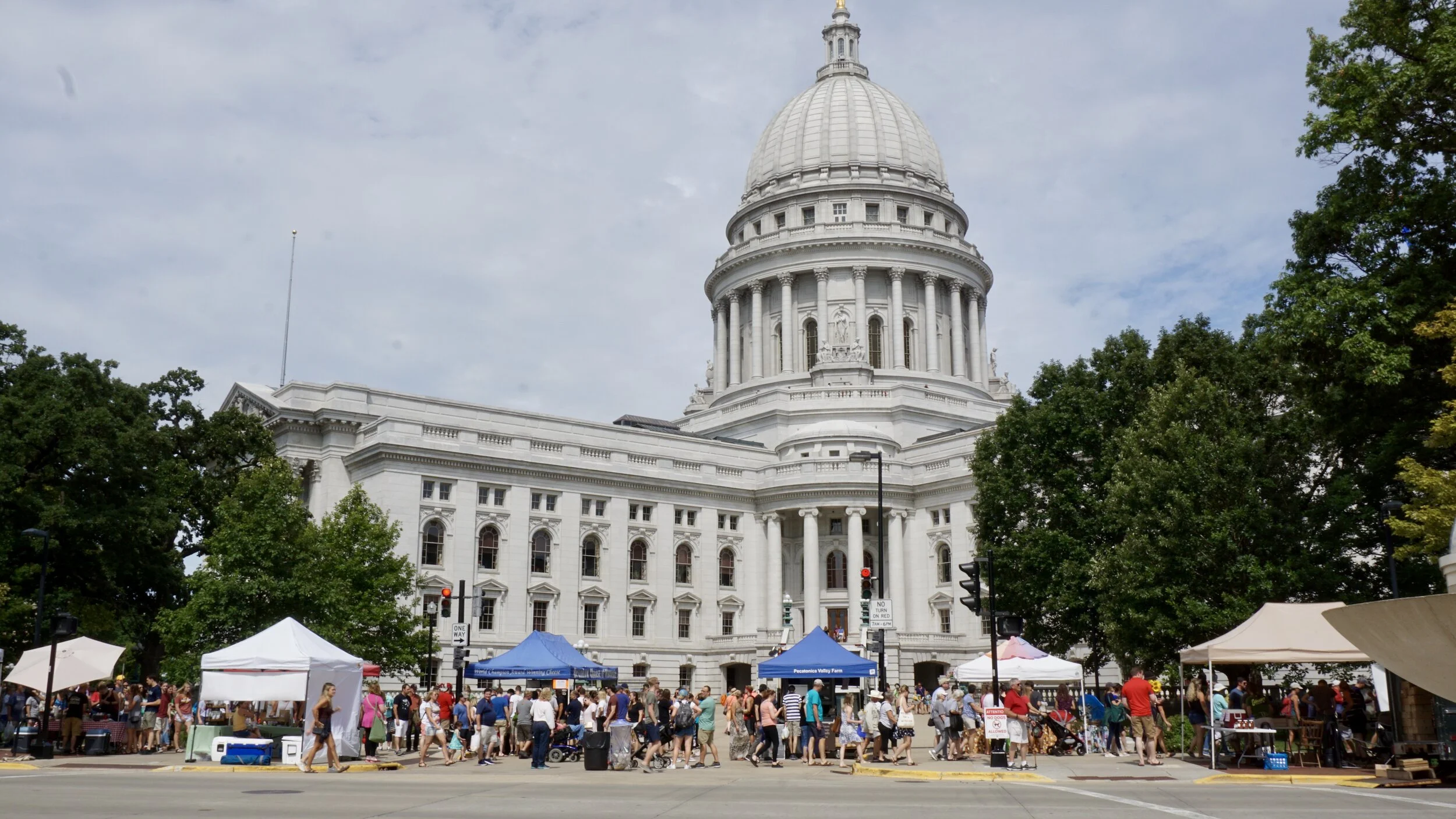 Weekend Getaways: The Ultimate Travel Guide to Madison, Wisconsin ...