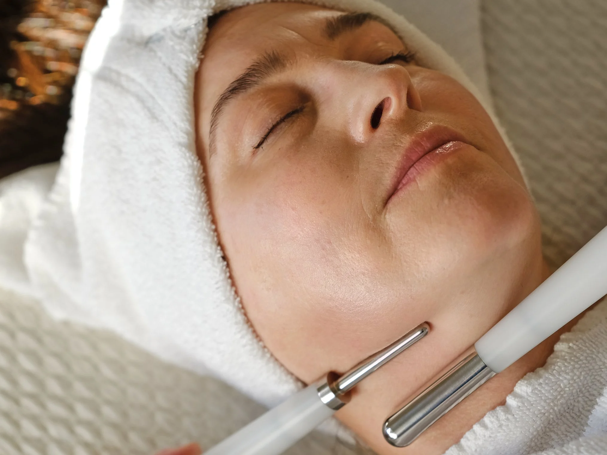Advanced Microcurrent Therapy — Infinite Skin