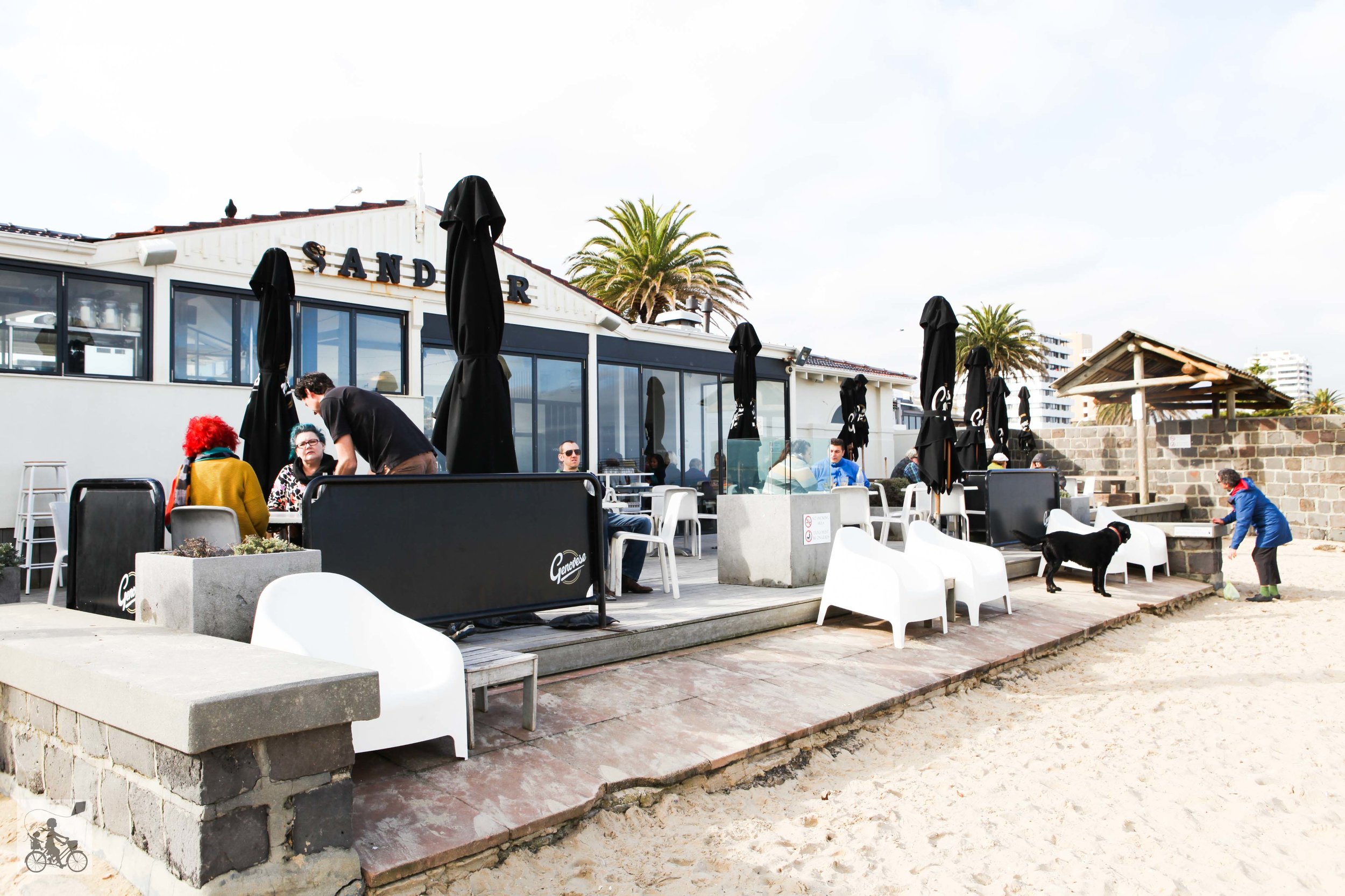 sandbar beach cafe, middle park — mamma knows south