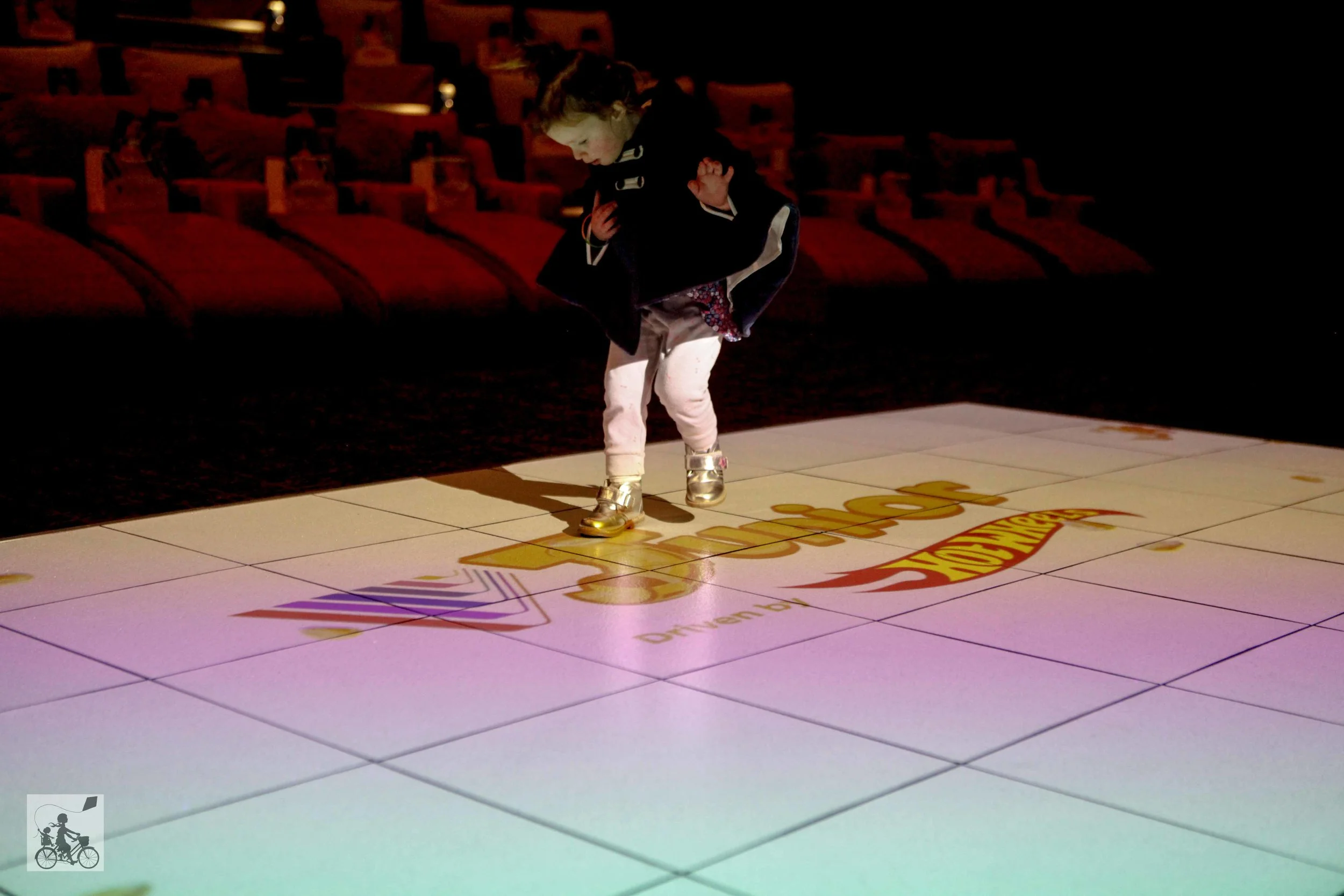 vjunior cinema @ fountain gate, narre warren — mamma knows south