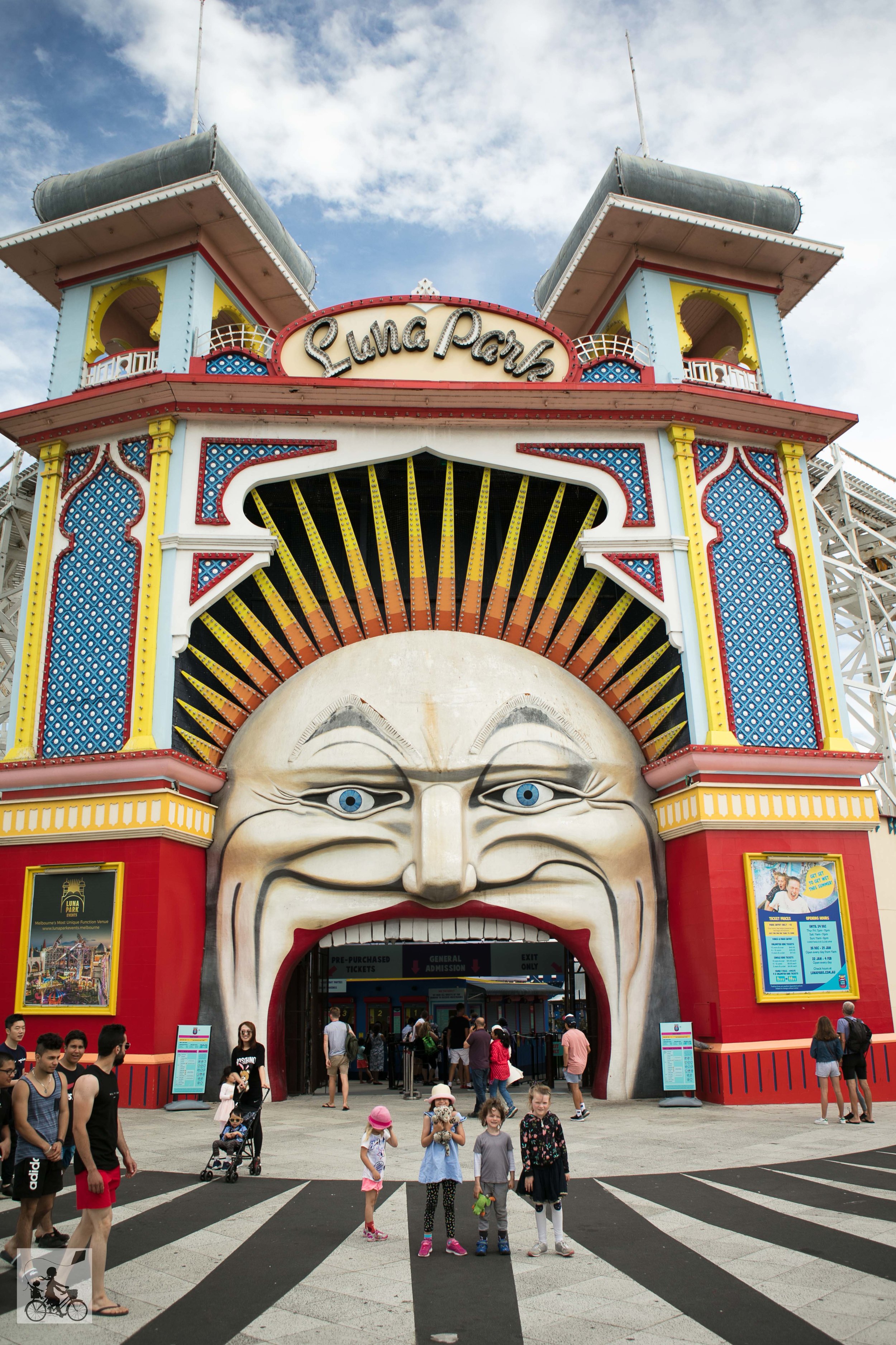 luna park, st kilda — mamma knows south