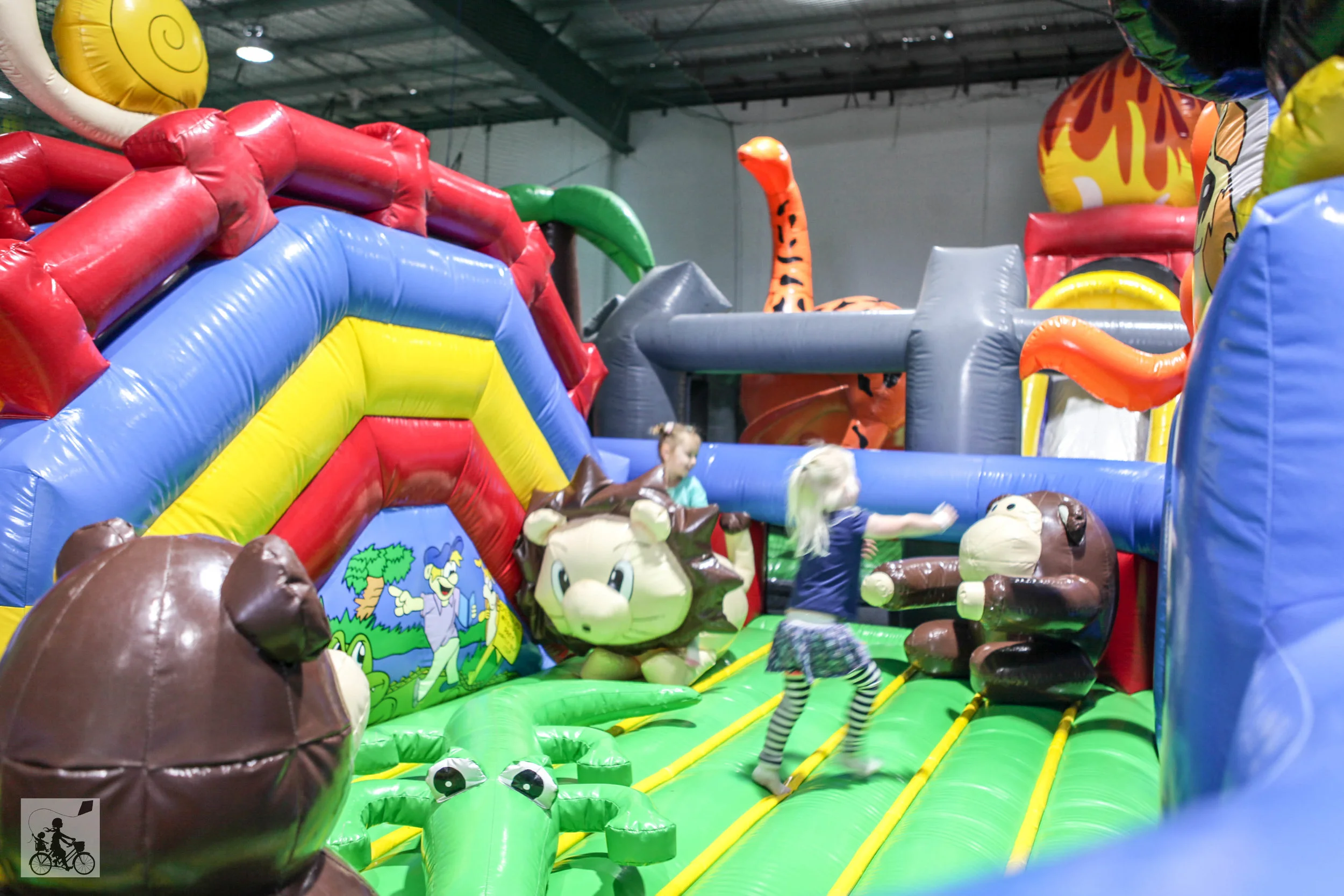 inflatable land, mornington — mamma knows south