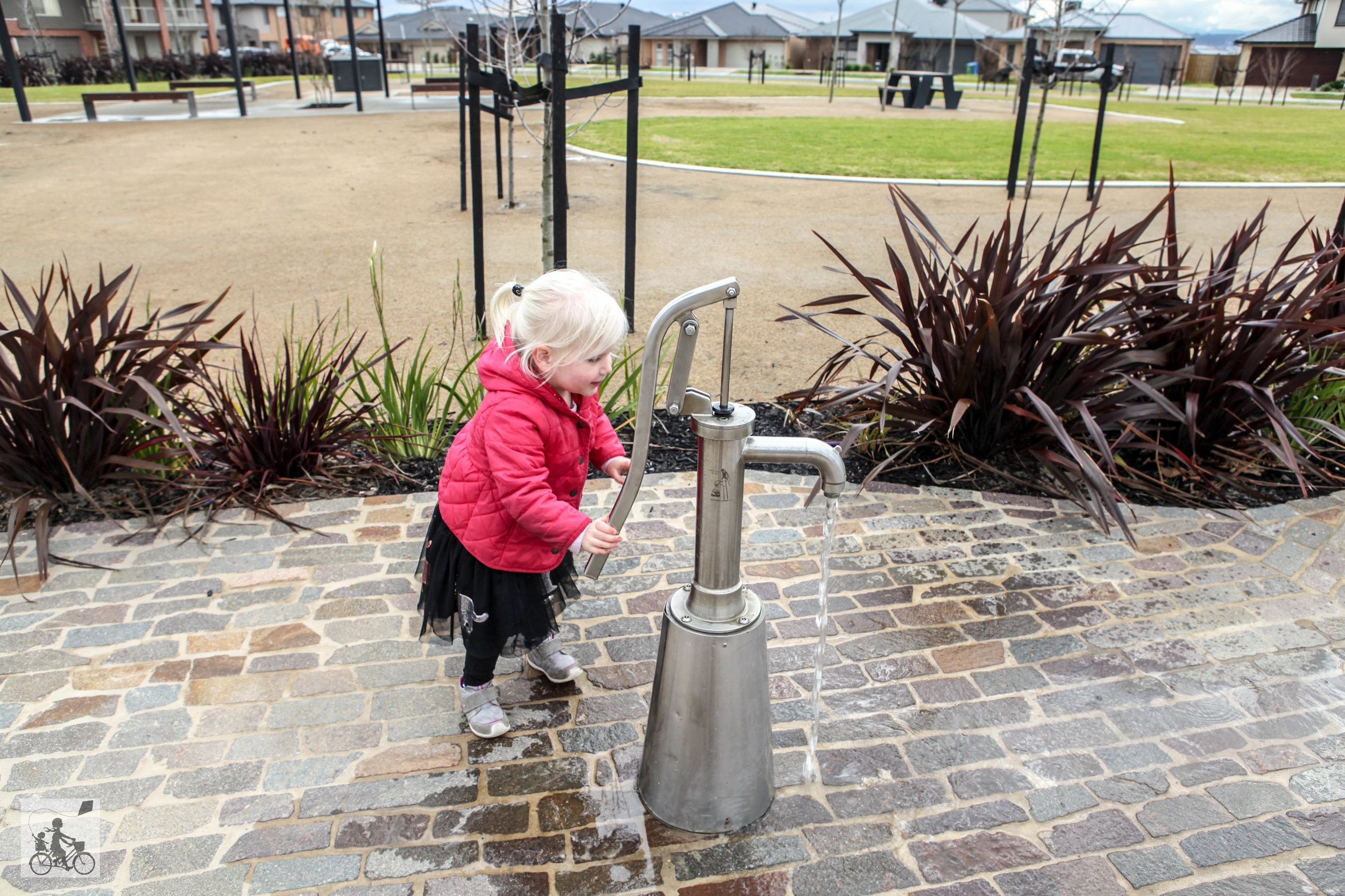 clydevale park, clyde north — mamma knows south