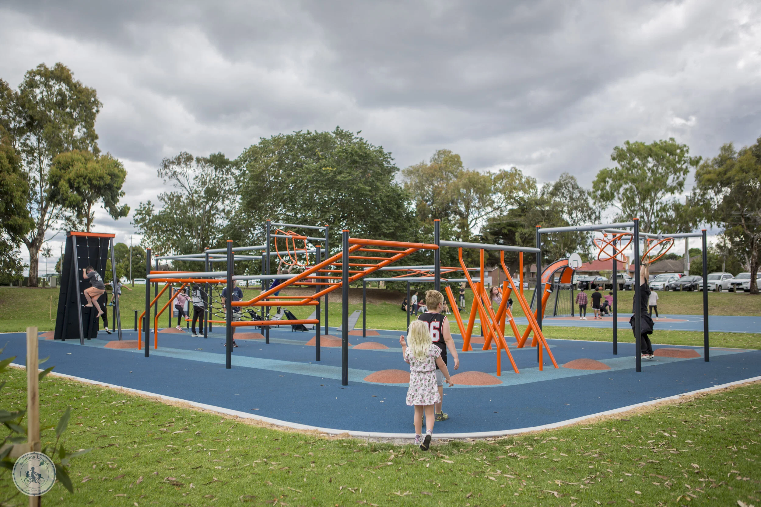 burden park, springvale — mamma knows south