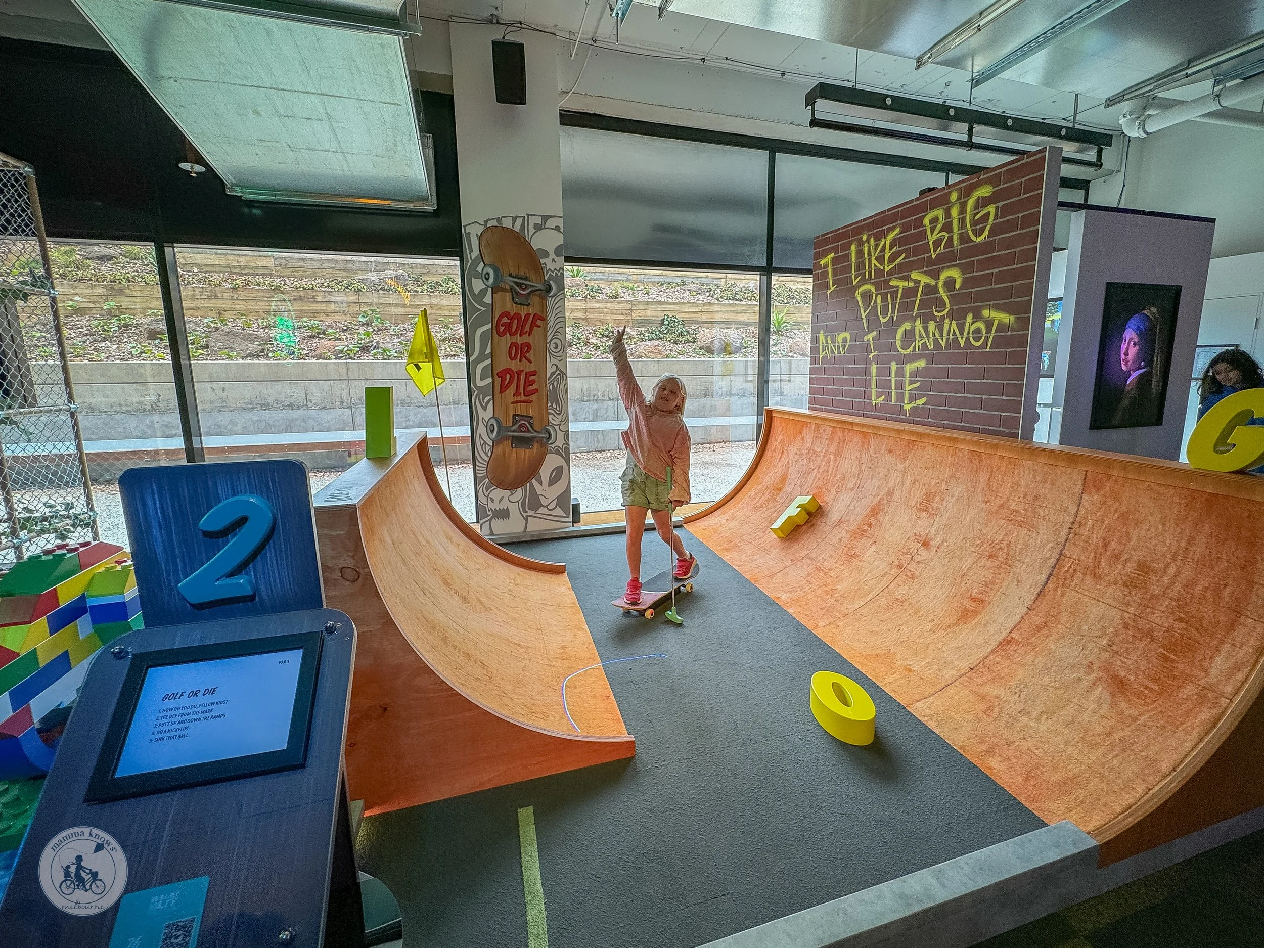 Archie Brothers Cirque Electriq, Moorabbin — mamma knows south