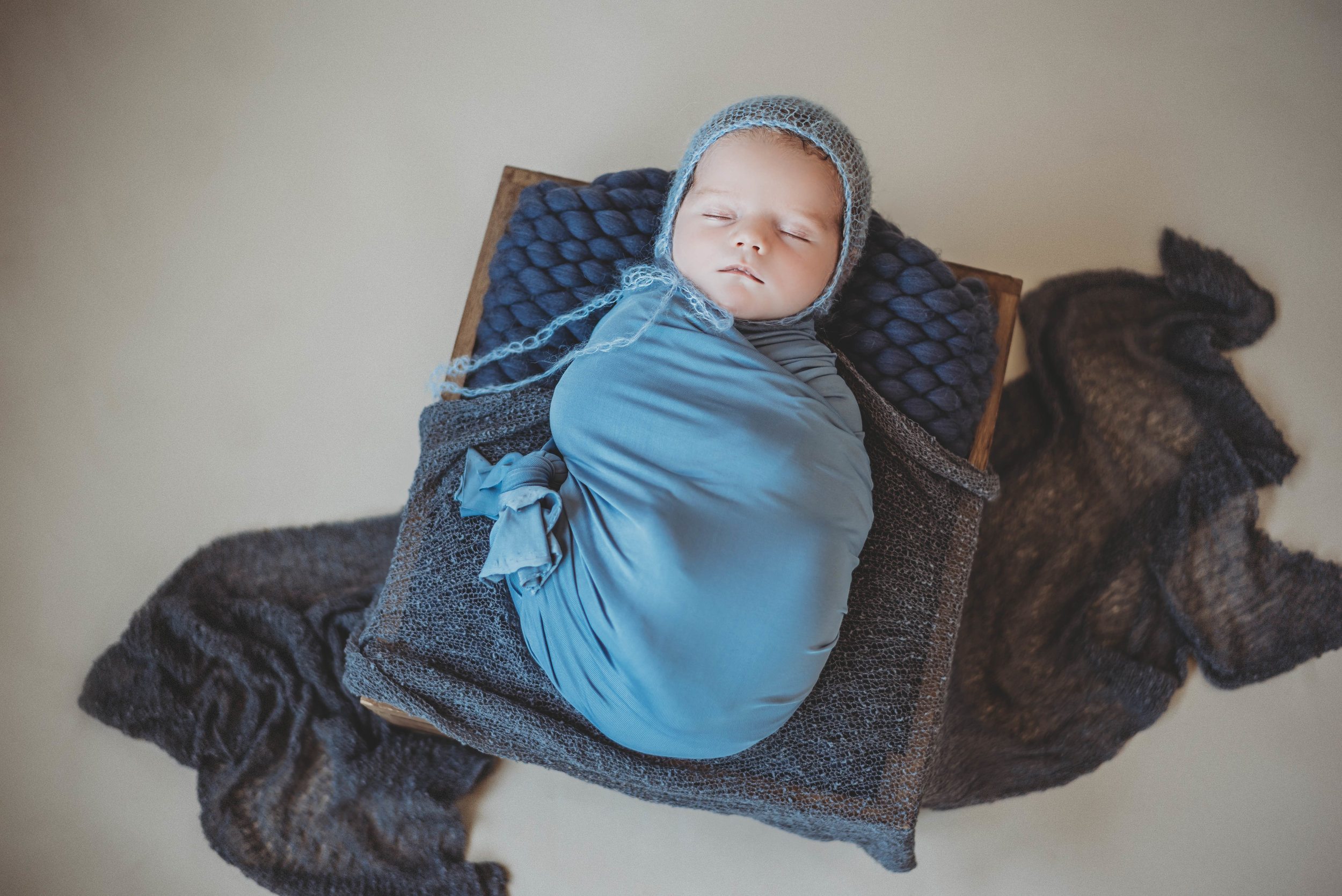 KRISTINA DAVINI PHOTOGRAPHY - Newborn baby Ryker, 11 days new