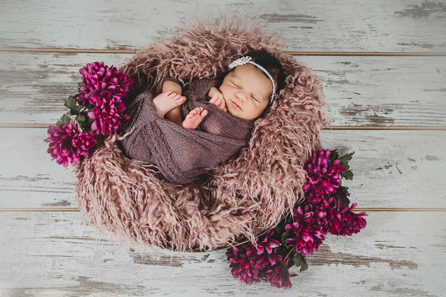 KRISTINA DAVINI PHOTOGRAPHY - Newborn baby girl Lara, 7 days new