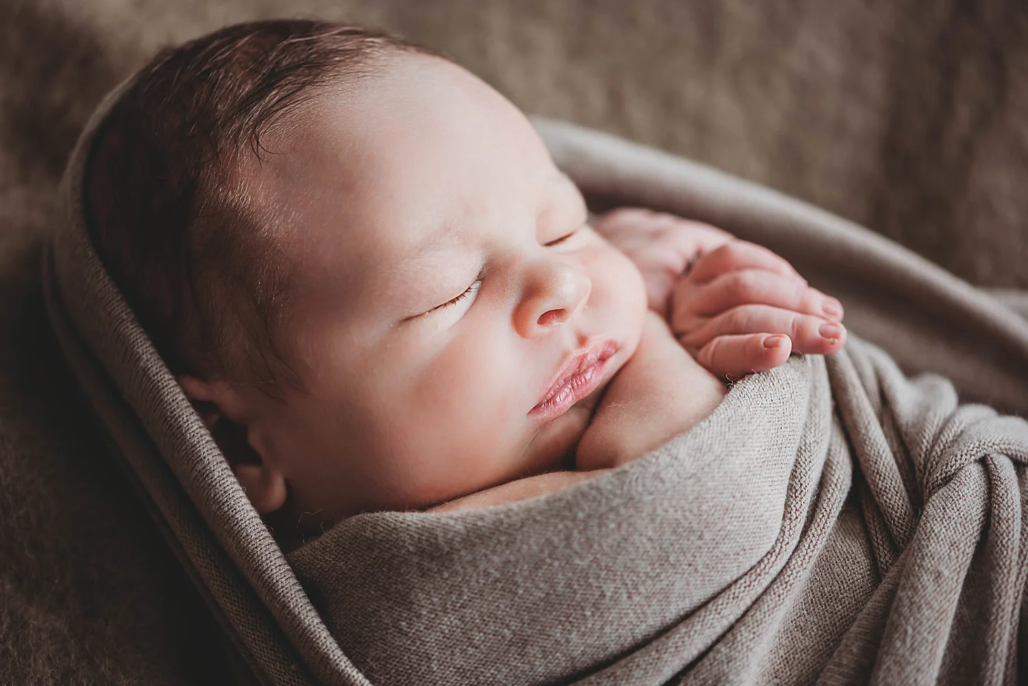 KRISTINA DAVINI PHOTOGRAPHY - Newborn baby Benjamin, 11 days new