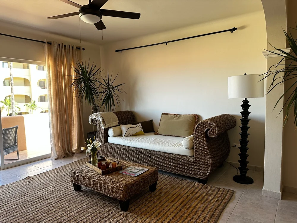 Luxury CoLiving CoWorking Spaces | HomWork