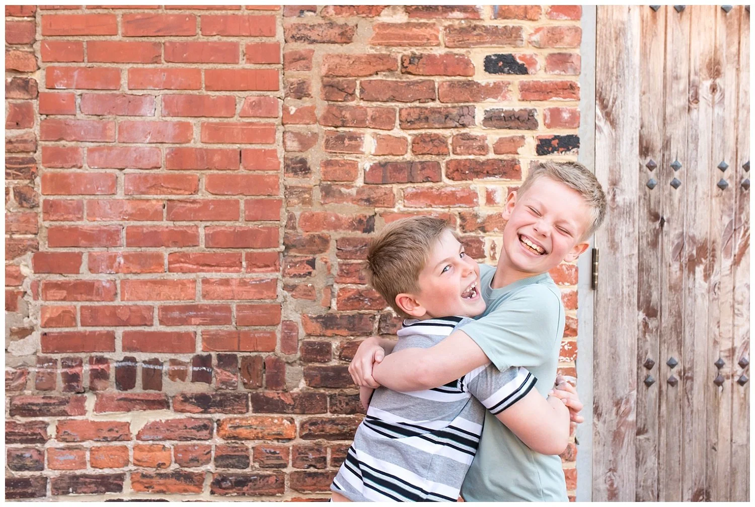 Colorful Family Photos in Blagden Alley DC — Tabitha Maegan Photography