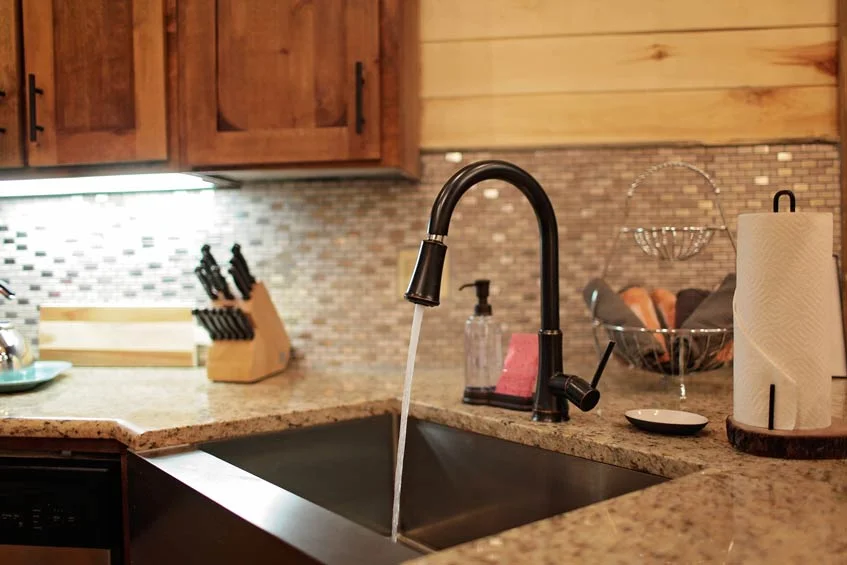 Rustic Retreat Cabin | Luxury Cabins in Broken Bow