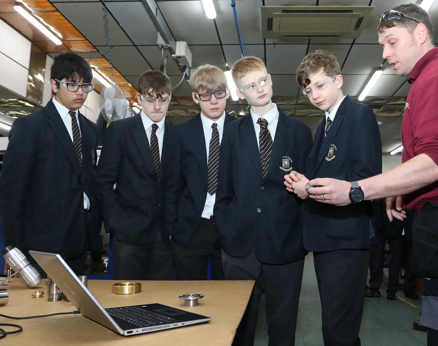 About MWMG — Mid Wales Manufacturing Group