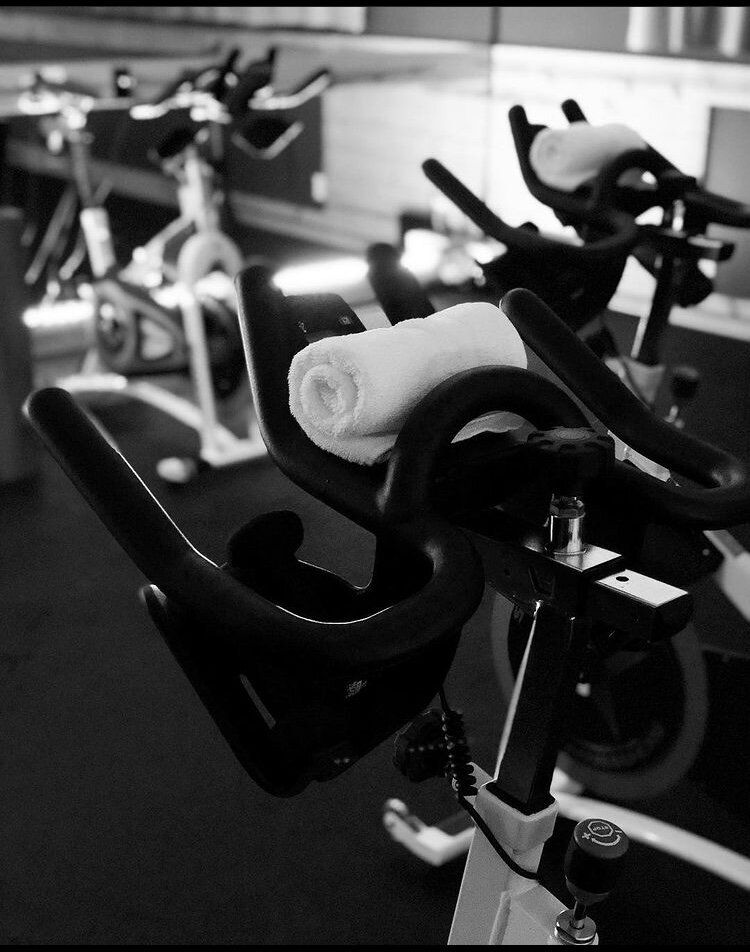 INDUSTRIAL BARRE + RIDE