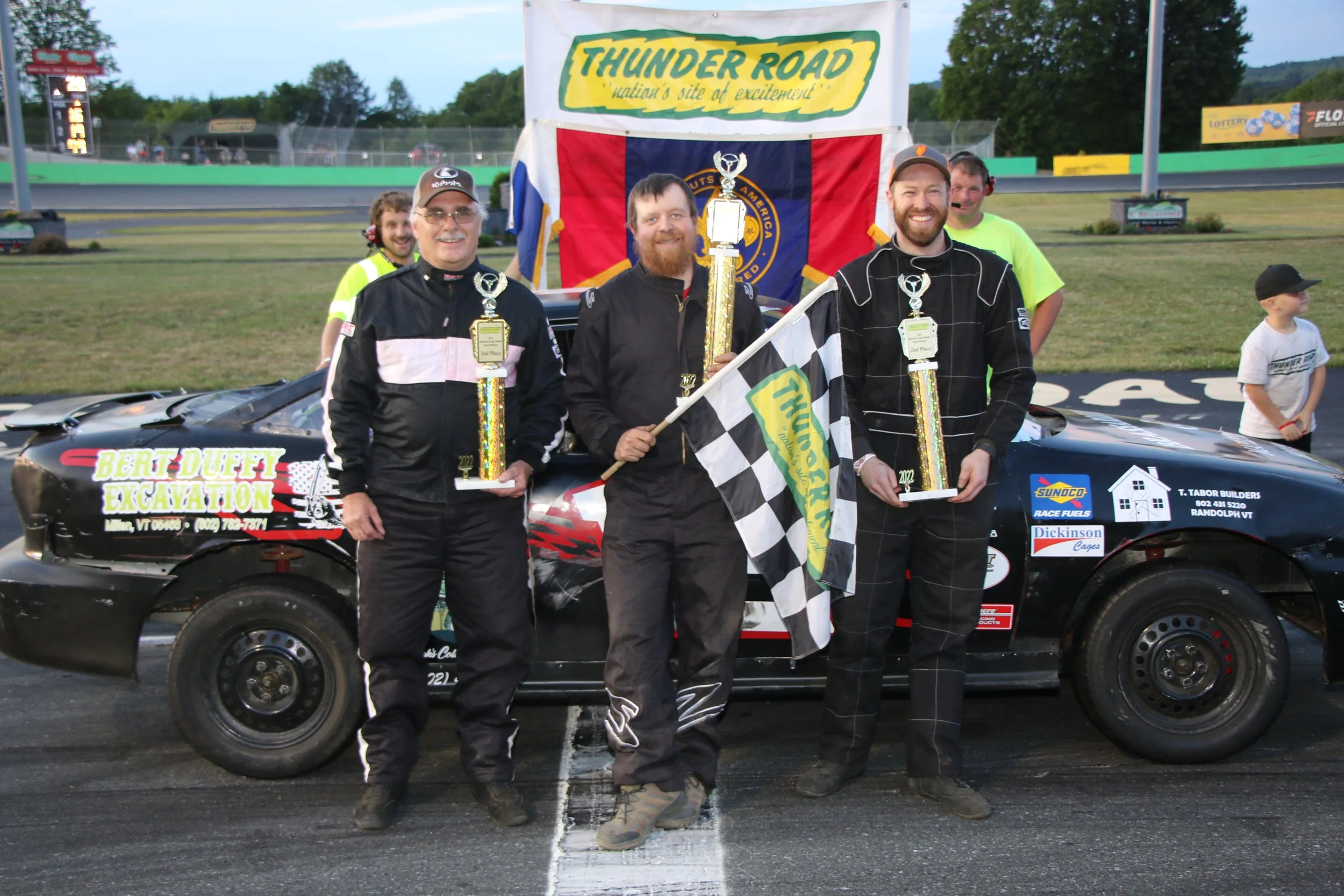 Cody Blake Goes Lights Out Over the Thunder Road Late Model Competition ...