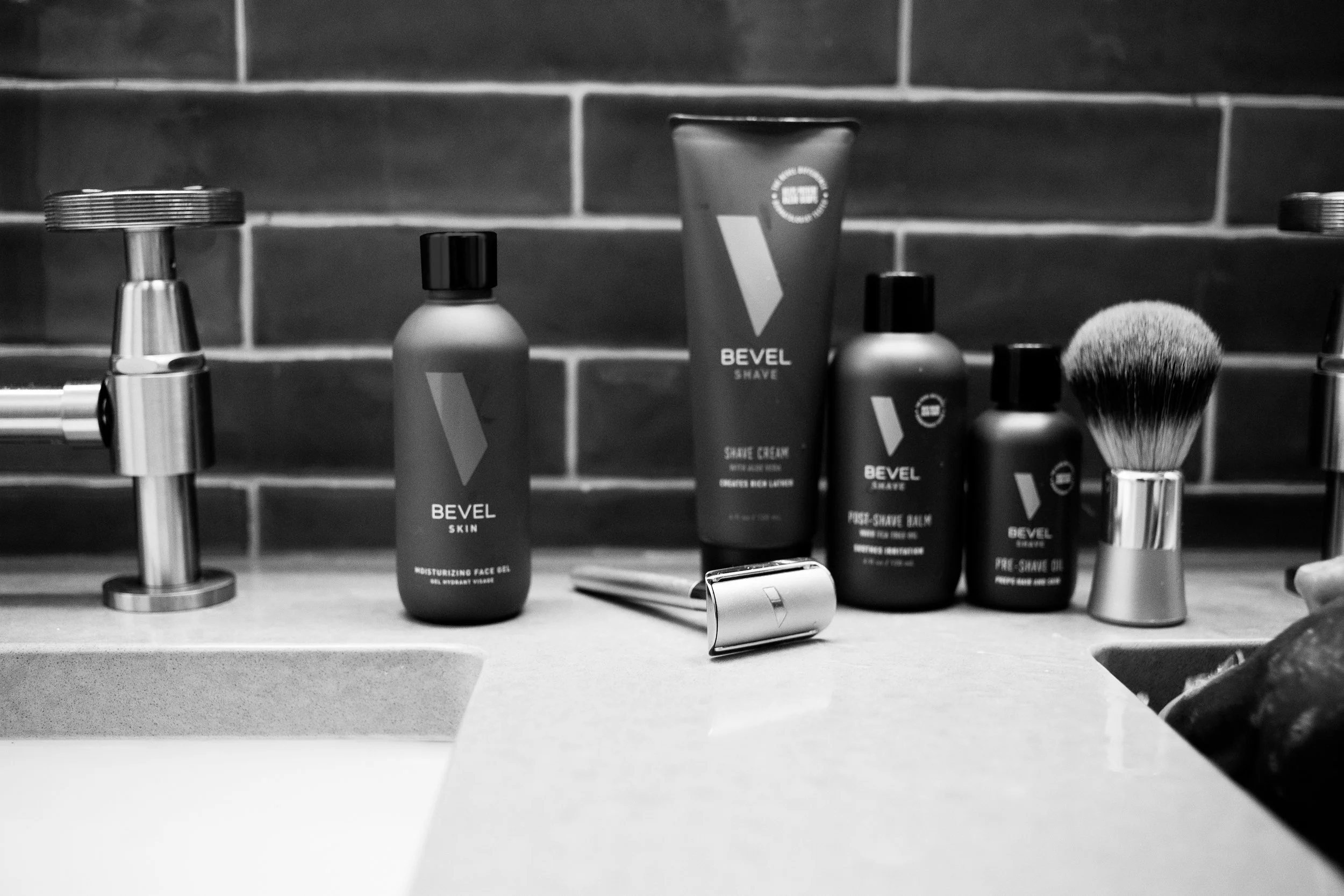 BEVEL FFK - BLACK FAMILY — OTHELLO BANACI