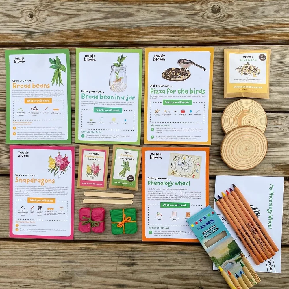 Nature-inspired party bags for 3-8 year olds.
