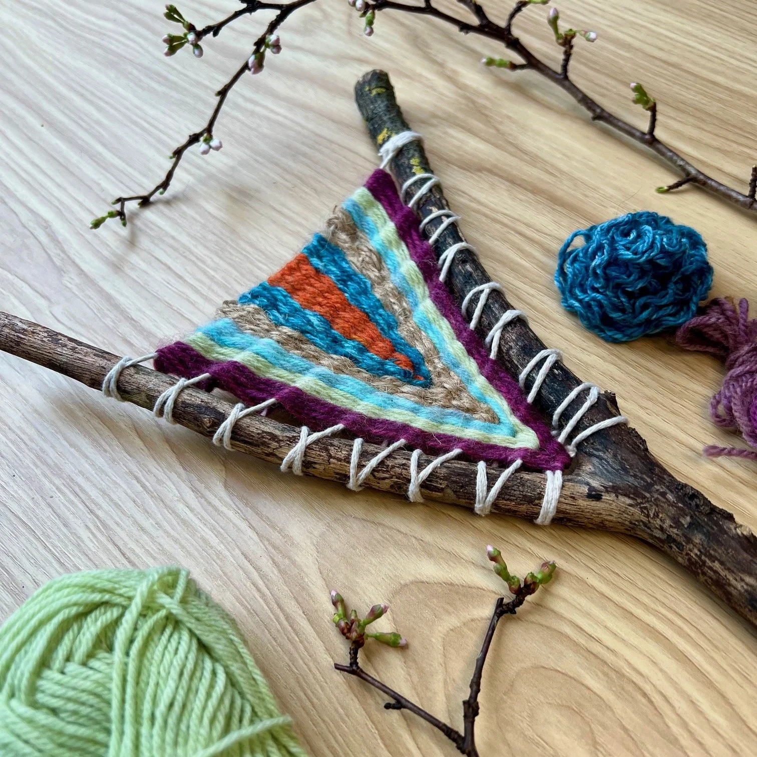 Branch weaving - Mud & Bloom