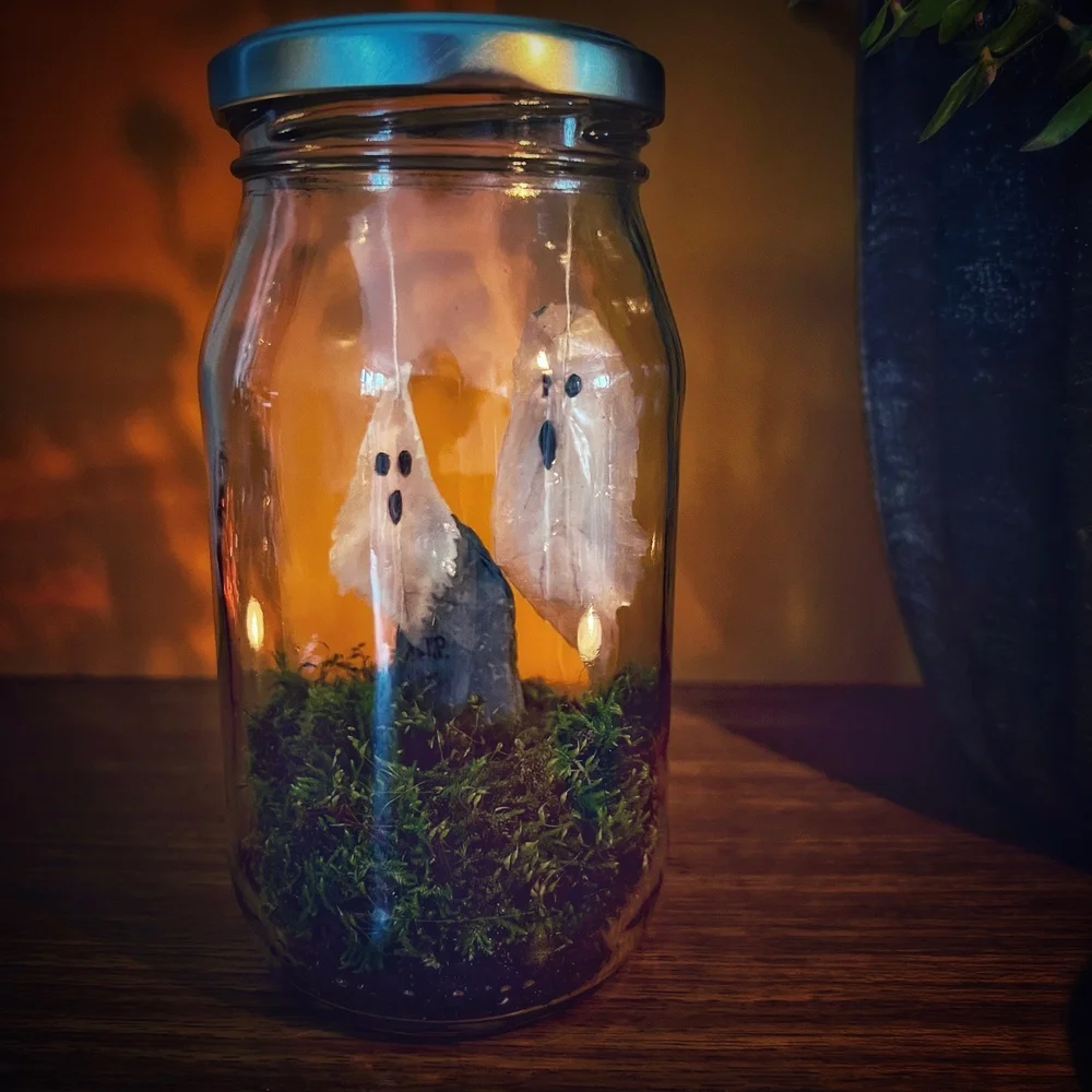 Make a ghostly jam jar - Mud & Bloom