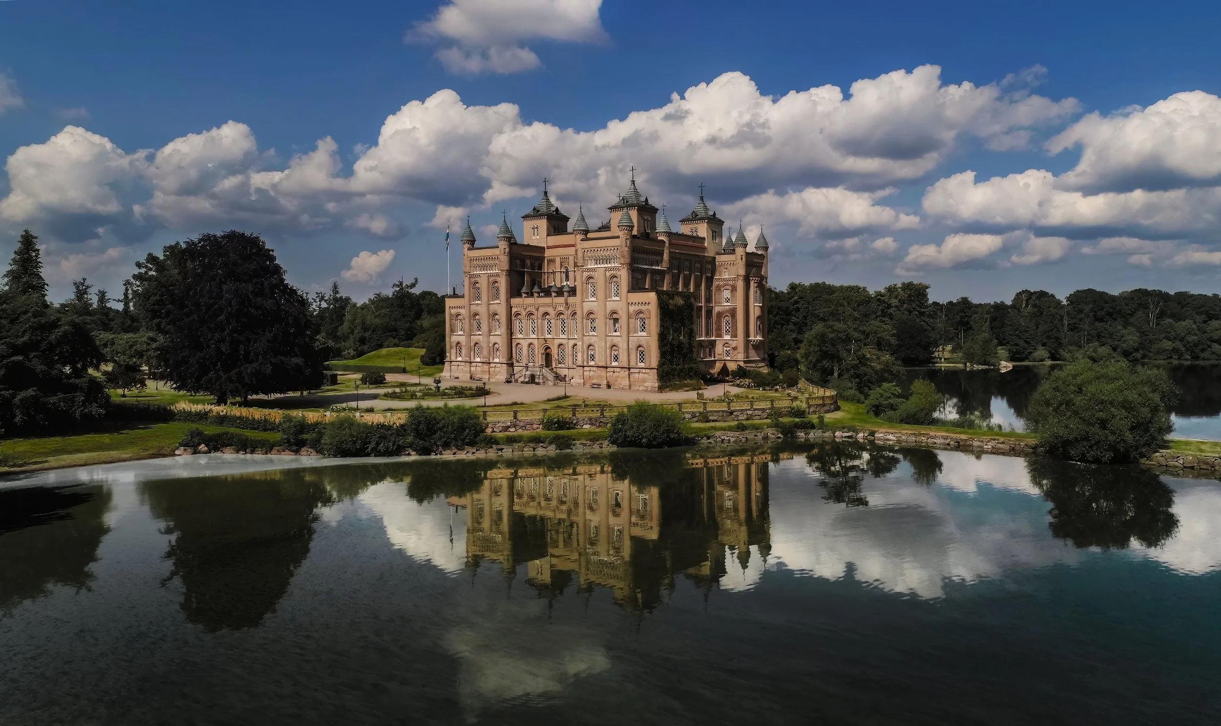 Architecture & interior — SNW