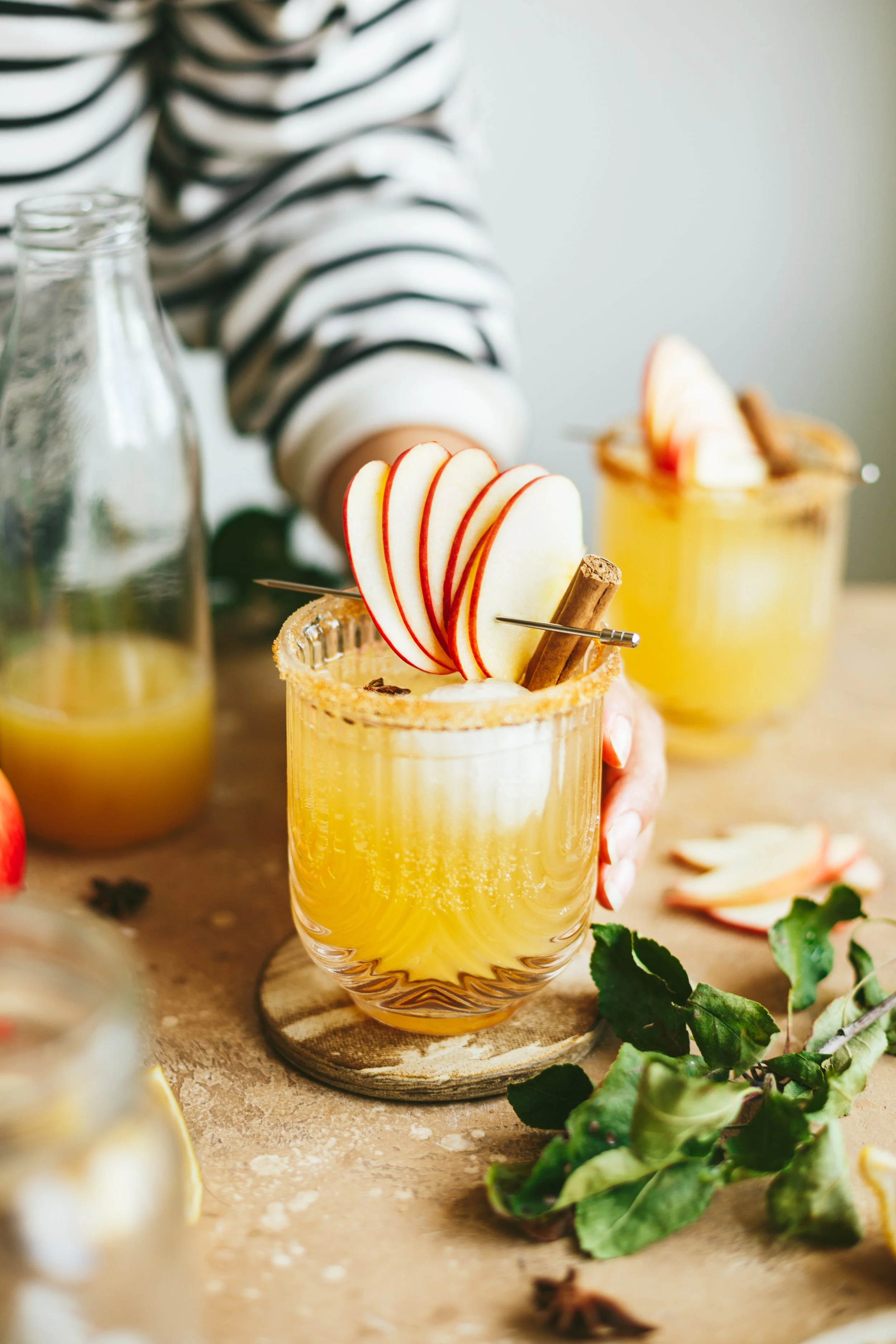 SPICED APPLE MOCKTAIL RECIPE — a vegan food photography and styling blog