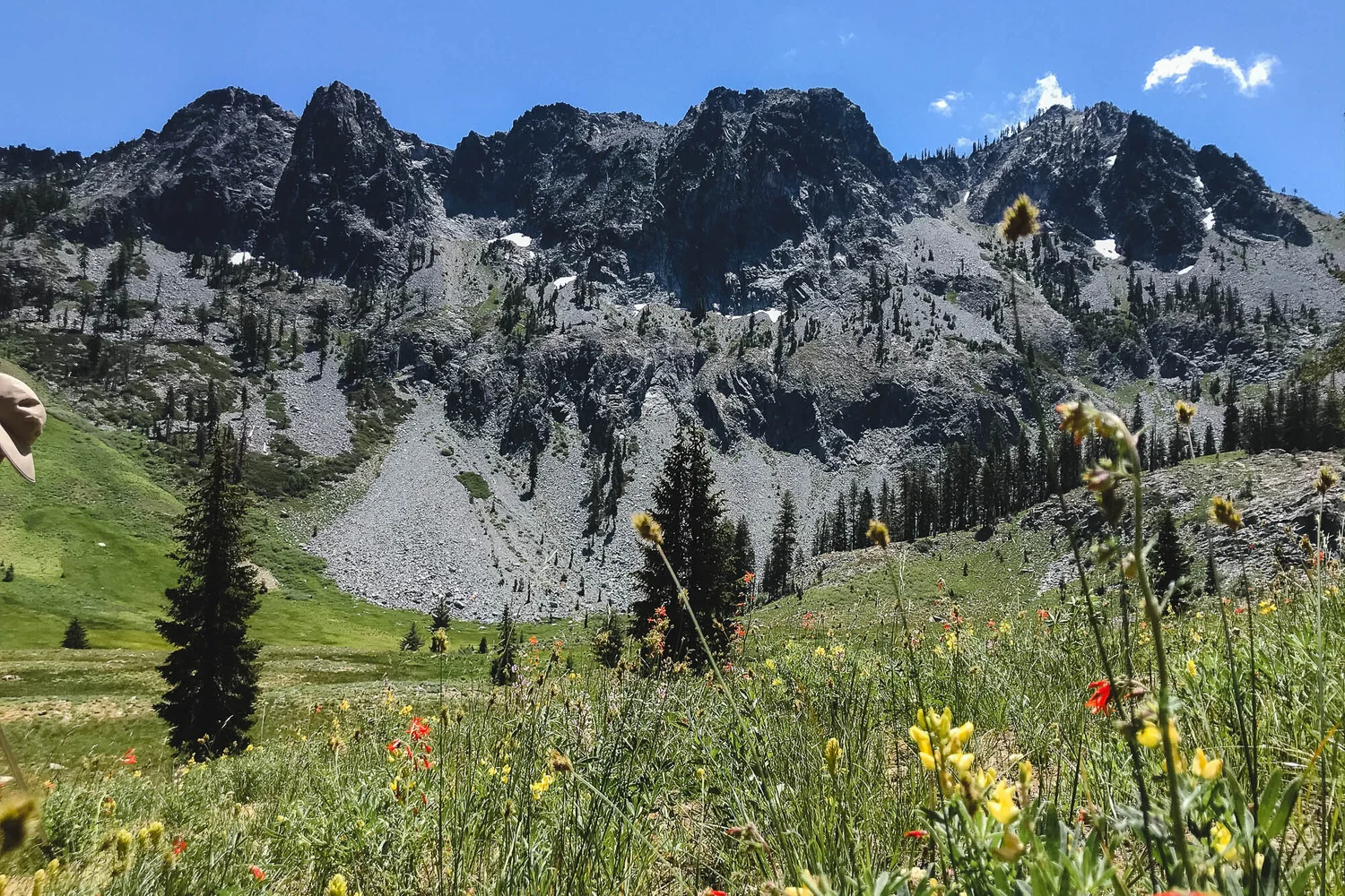 Four Lakes Loop via Stoney Ridge Trail, Trinity Alps