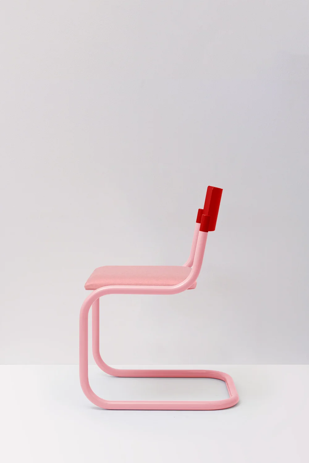 Bounce Chair — Products — DANIEL - EMMA
